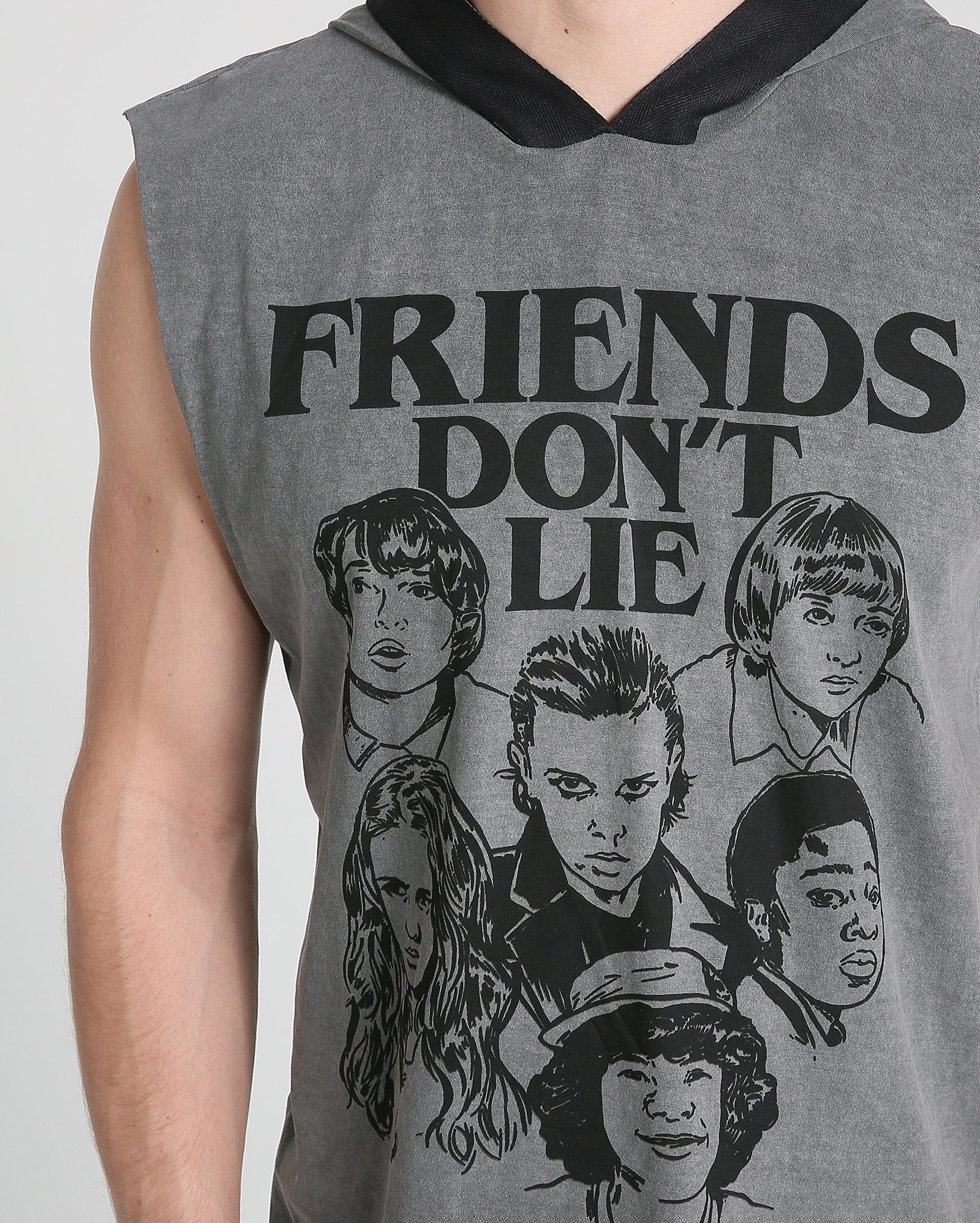 Riachuelo | Regata Friends Don't Lie Stranger Things