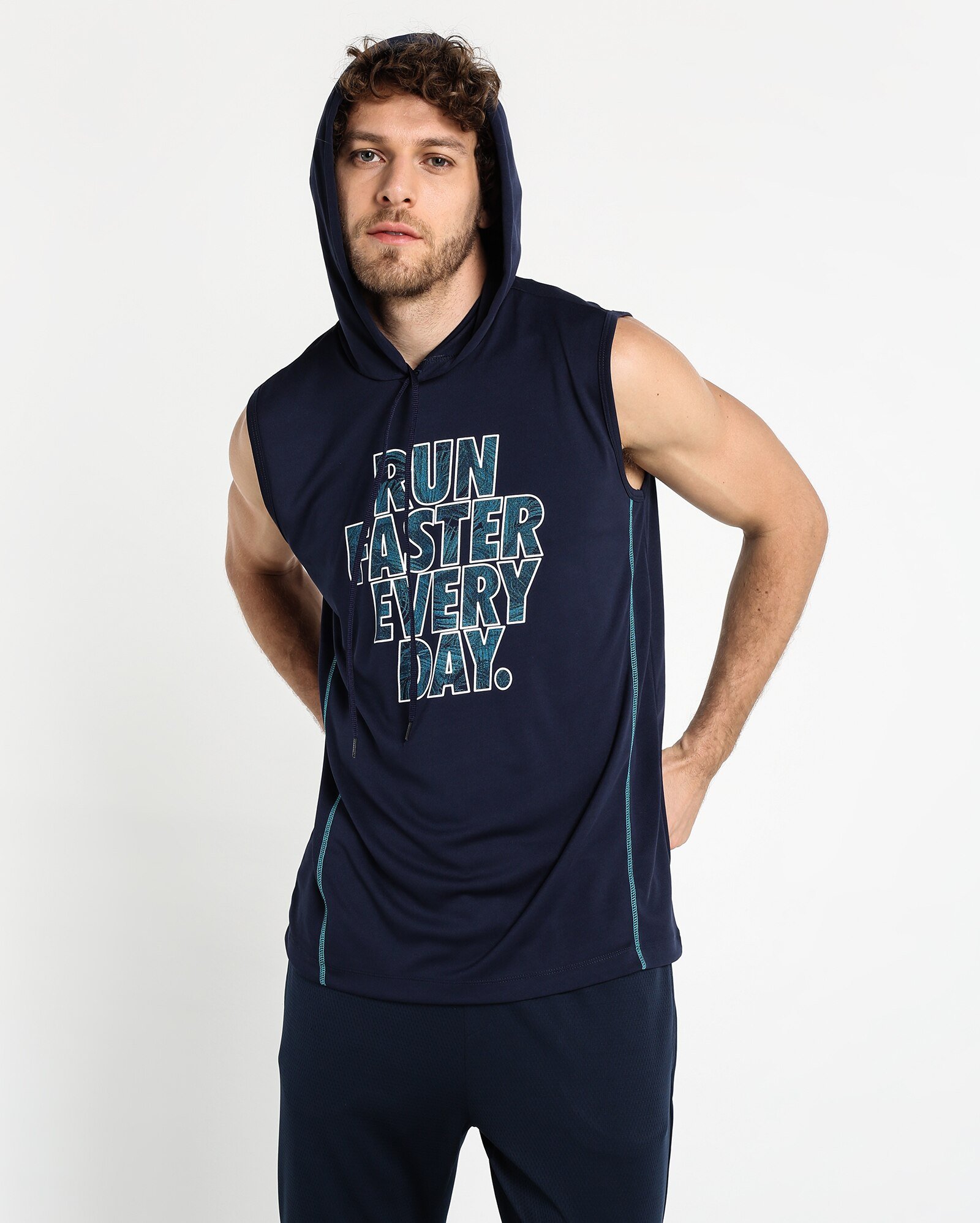 Riachuelo | Regata Com Capuz