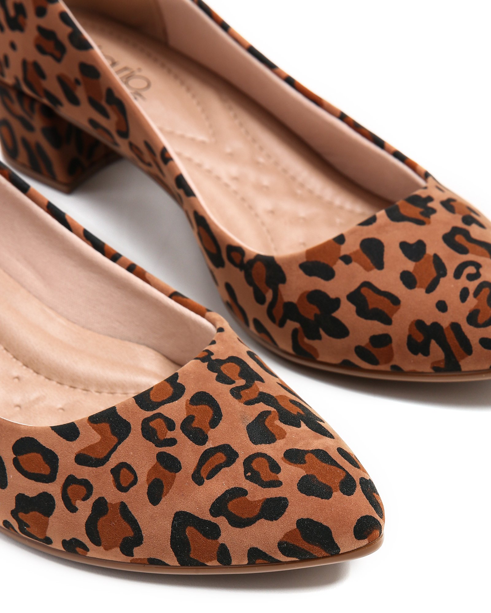 Riachuelo | Sapato Scarpin Animal Print Nobuck Beira Rio - Marrom