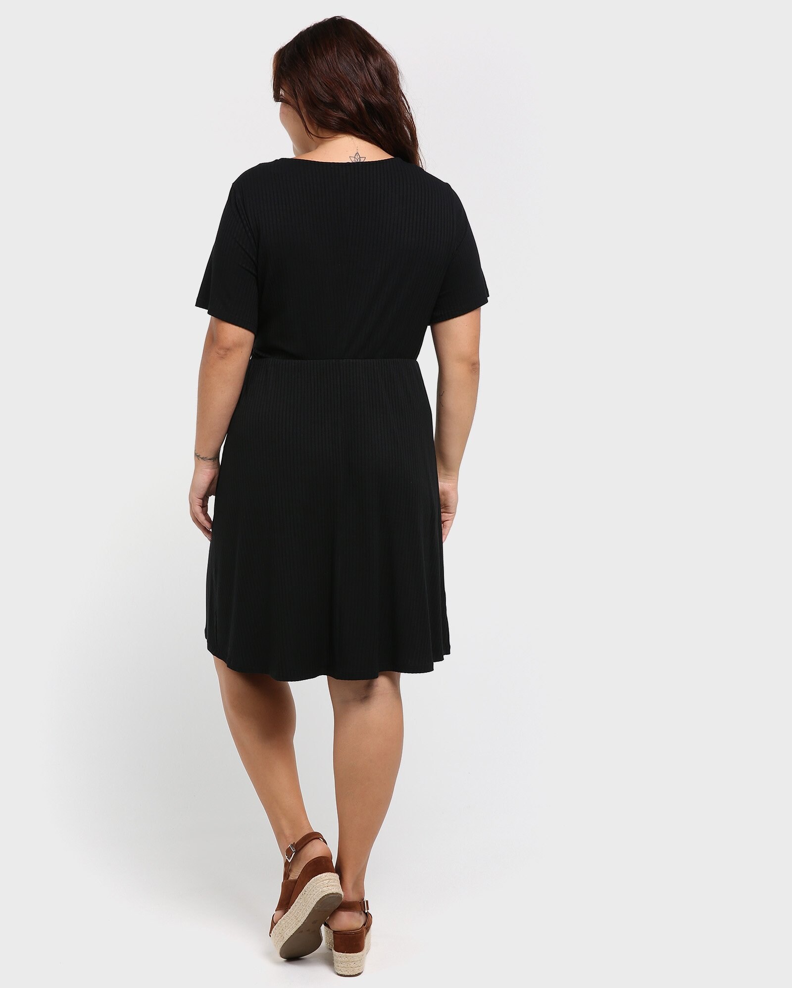 Riachuelo | Vestido Plus Size Transpassado Preto Filipa by Riachuelo