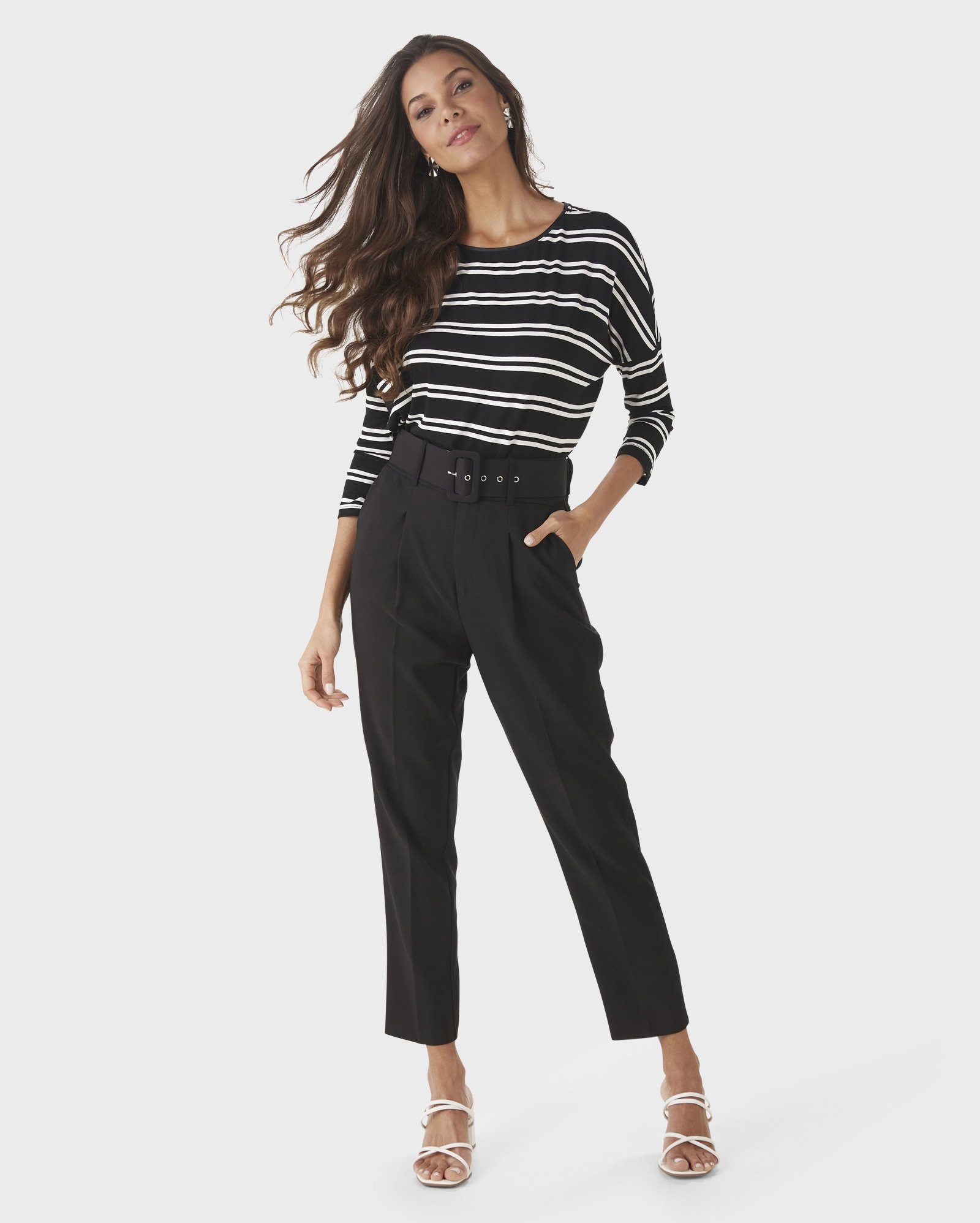 Riachuelo | Calça Clochard Feminina Cinto Alfaiataria Liso Preto AK by ...