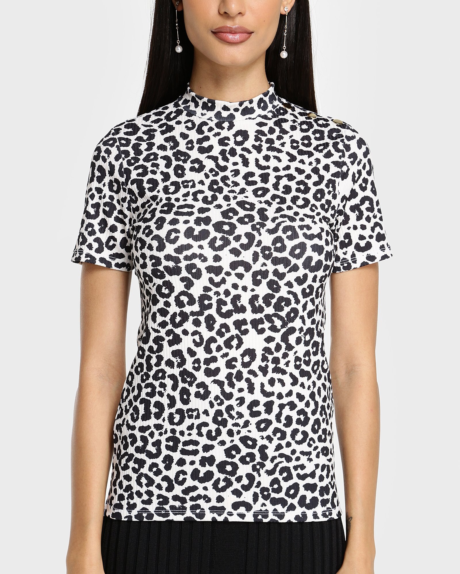 Riachuelo | Blusa Feminina Gola Alta Animal Print Bege AK by Riachuelo