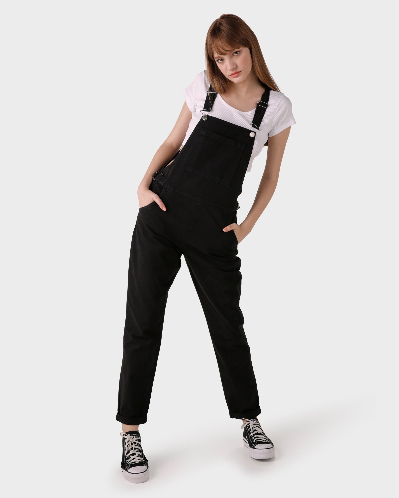 Riachuelo | Macacão Jeans Feminino Bolsos Fivelas Preto Pool by Riachuelo