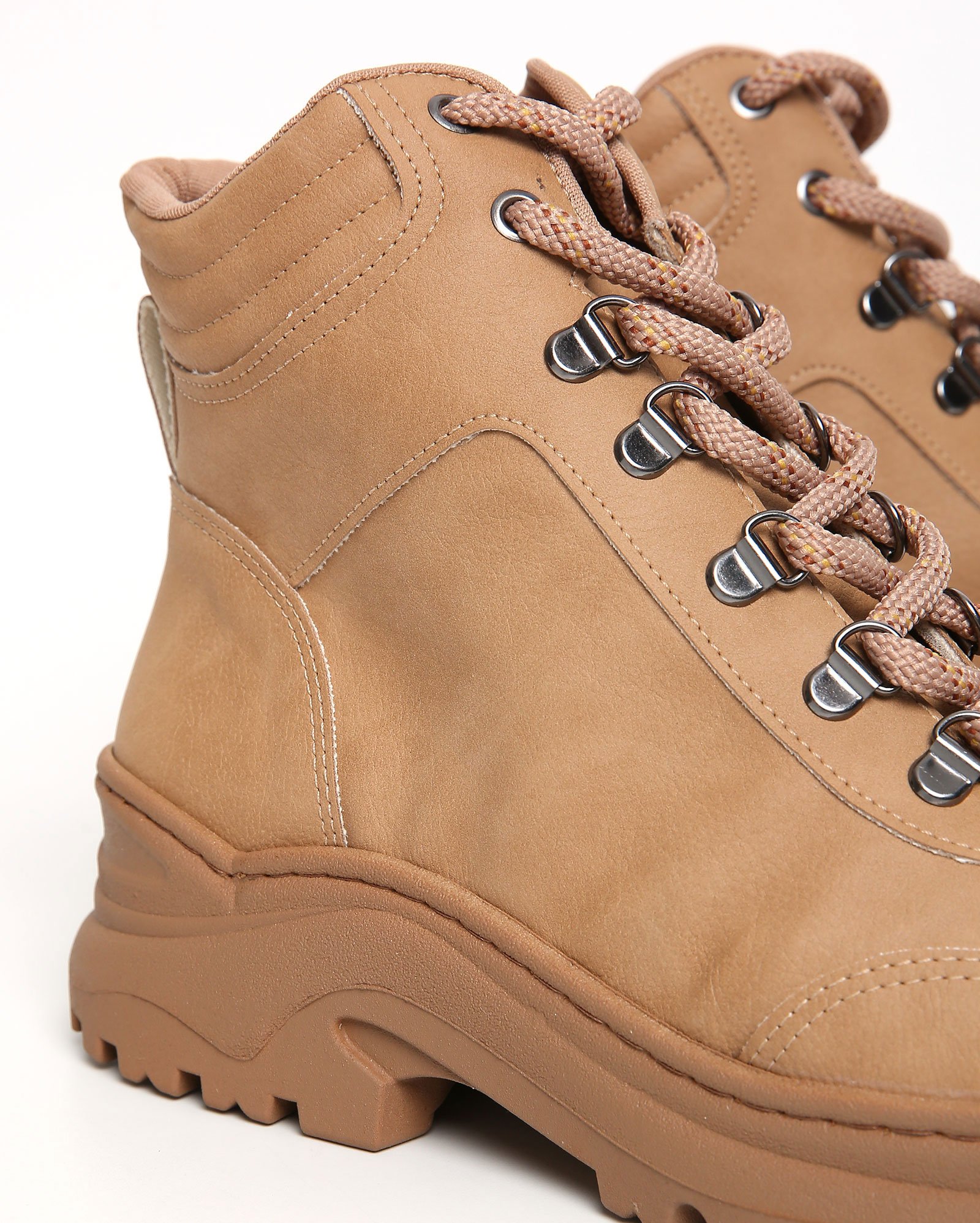 Riachuelo | a definir Nobuck Via Marte - Bege