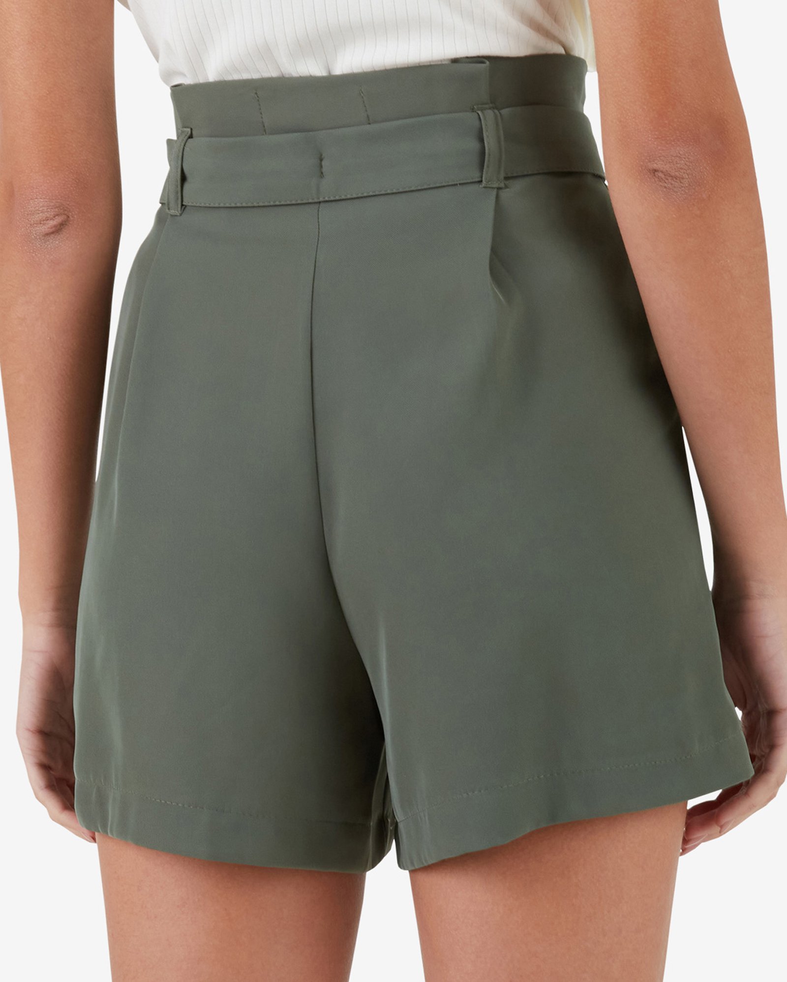 Riachuelo | Short Feminino Casual Clochard Verde AK by Riachuelo