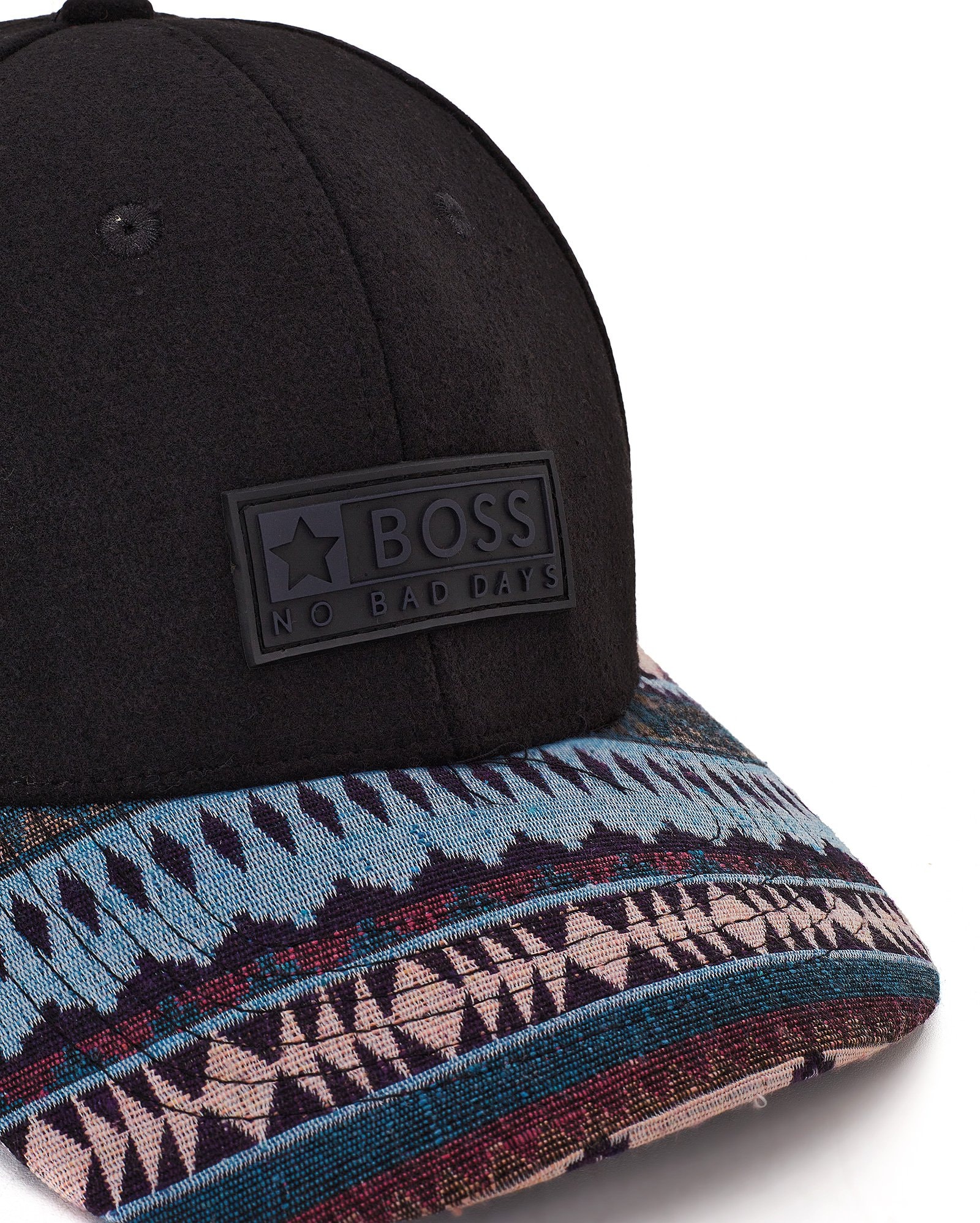 Riachuelo | Boné Masculino Aba Curva Boss no Bad Days Étnico Preto