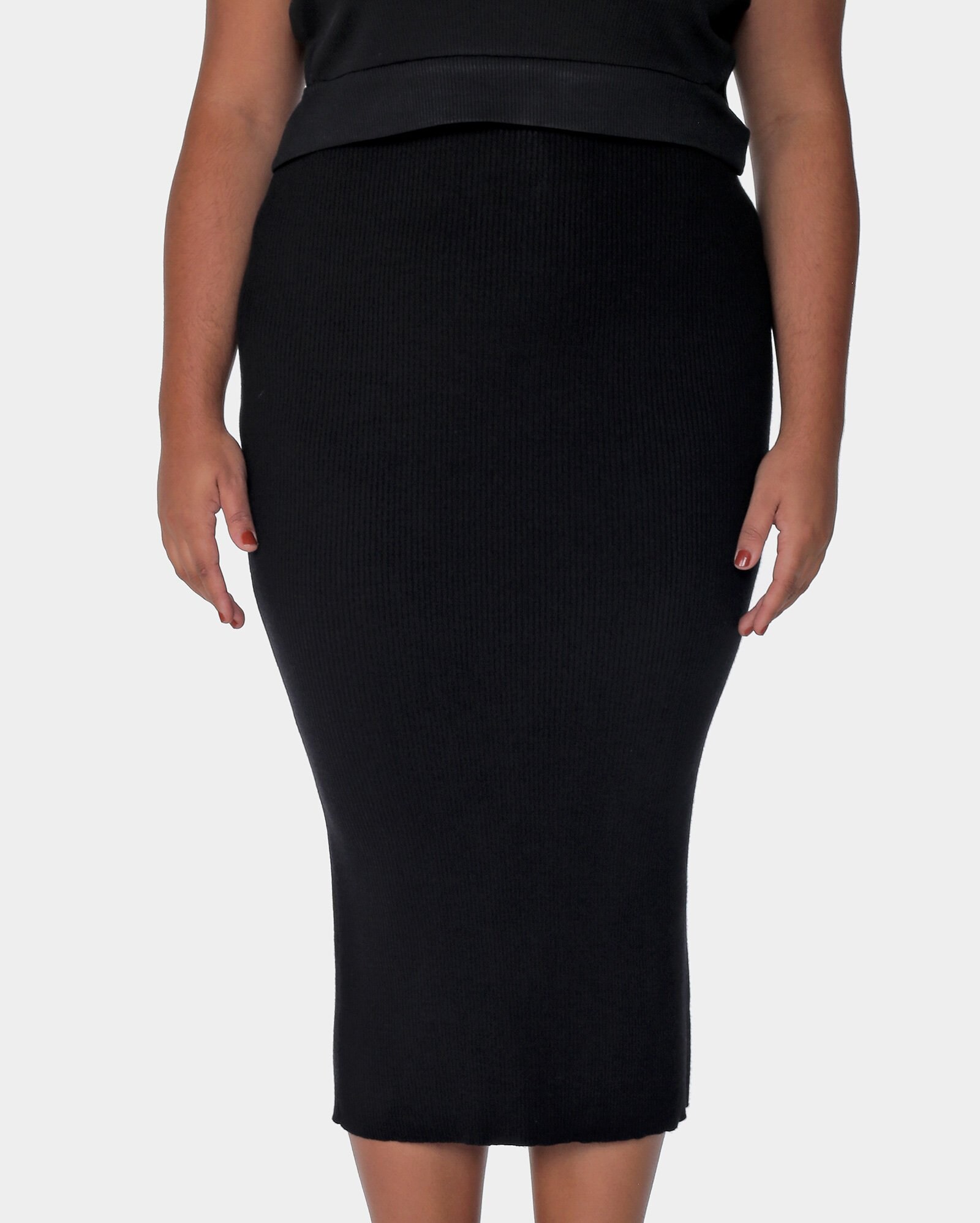 Riachuelo | Saia Midi Plus Size Feminina Lápis Lisa Preto Filipa by ...
