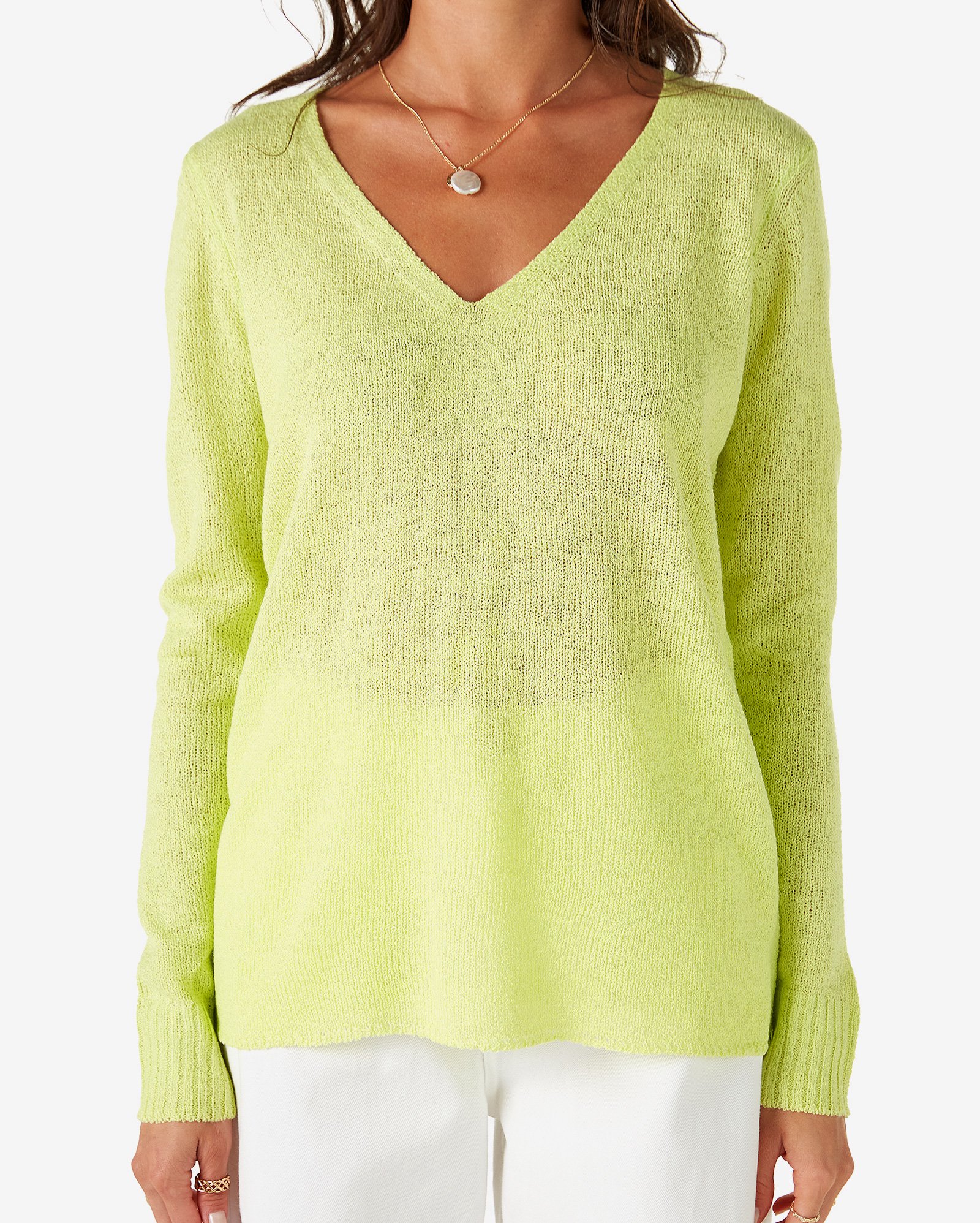 Riachuelo | Suéter Feminino Alongado Decote V Tricot Verde Neon AK by ...