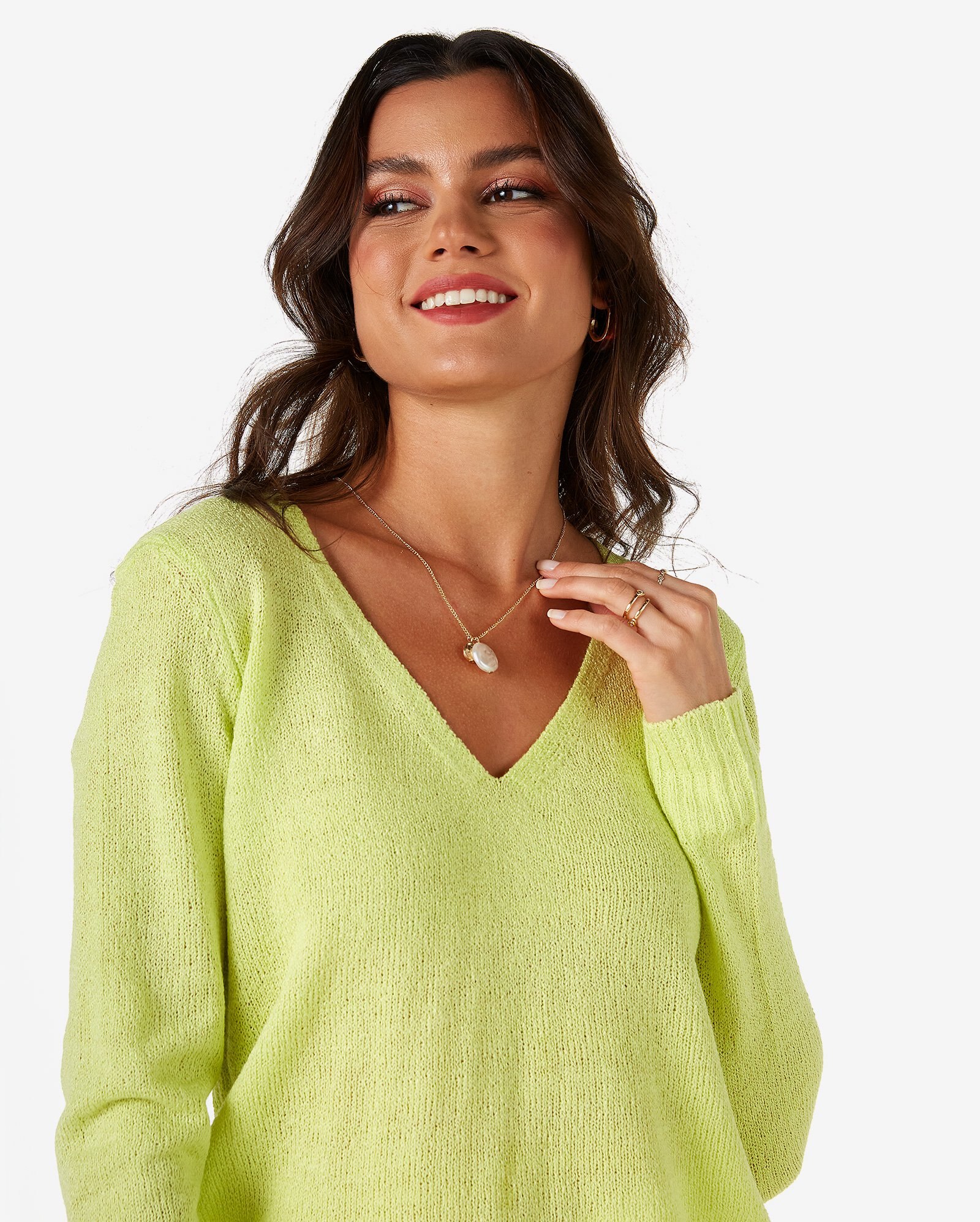 Riachuelo | Suéter Feminino Alongado Decote V Tricot Verde Neon AK by ...