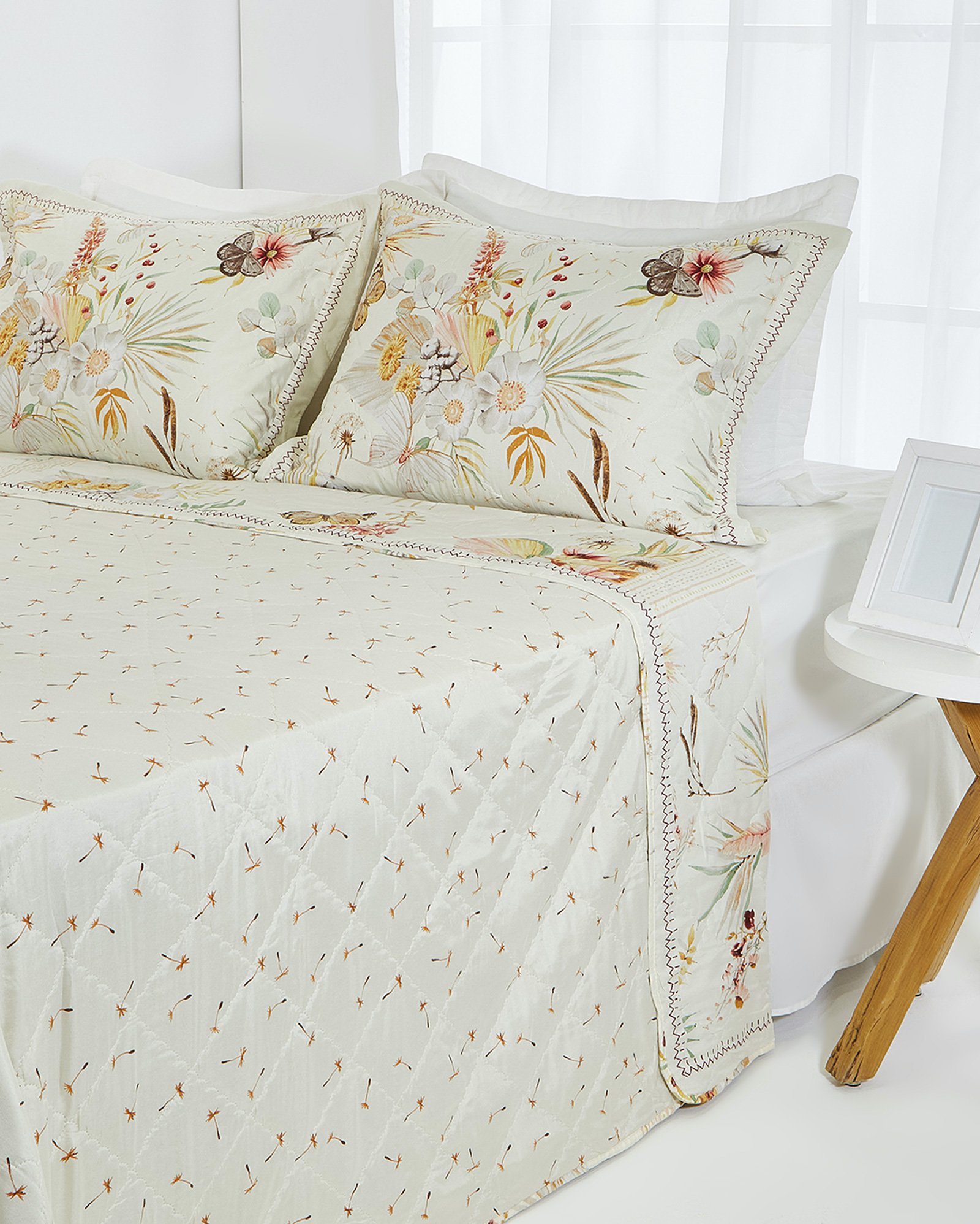 Riachuelo | Kit Colcha Casal Dupla Face Bouti Vitta 3 Peças Off White ...