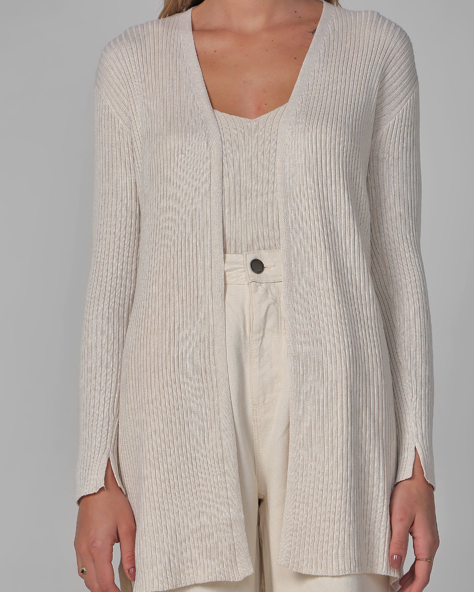 Riachuelo | Cardigan Feminino Alongado Tricot Canelado Bege AK by Riachuelo