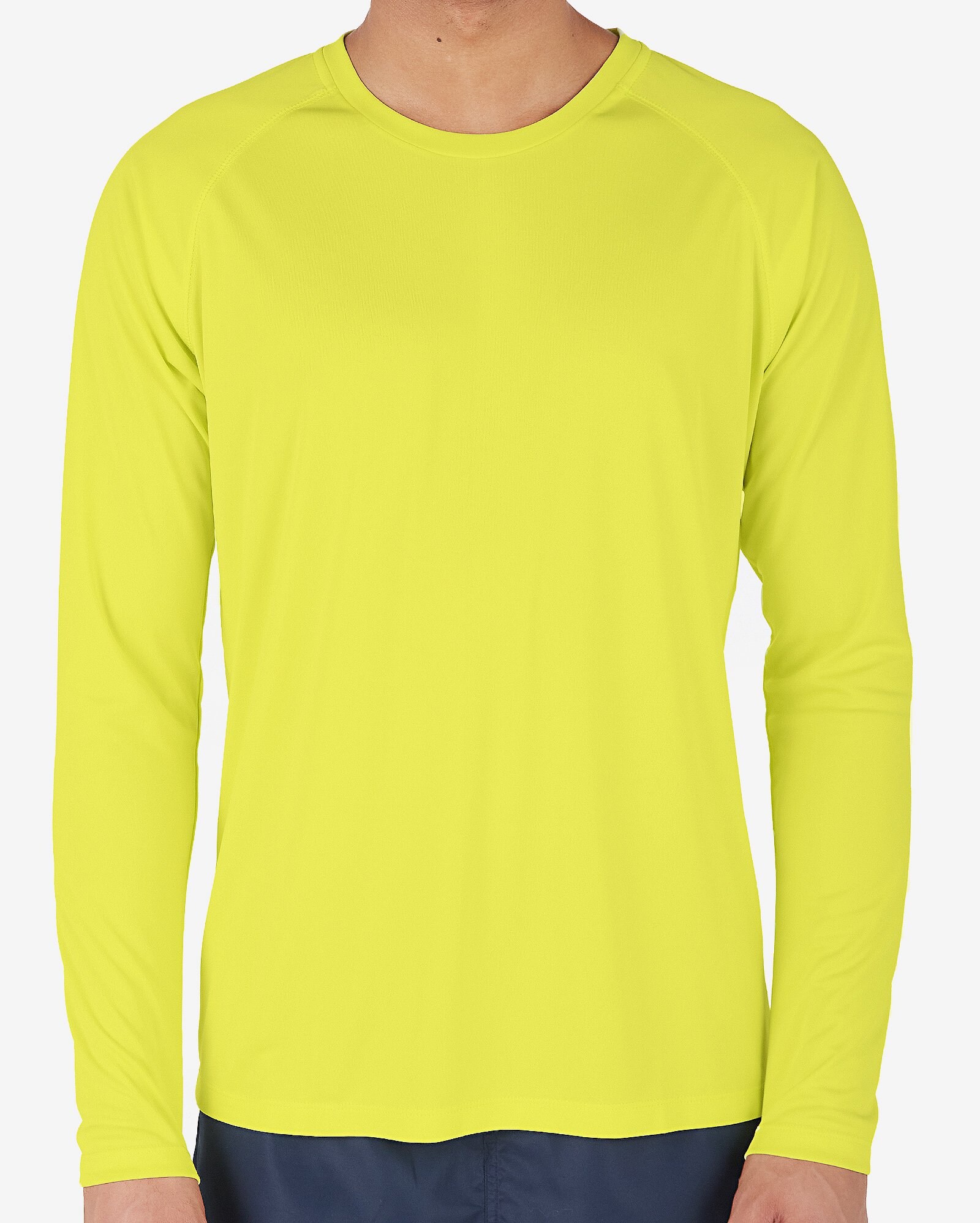 Riachuelo | Camiseta Esportiva Masculina Manga Longa Verde Neon Body ...
