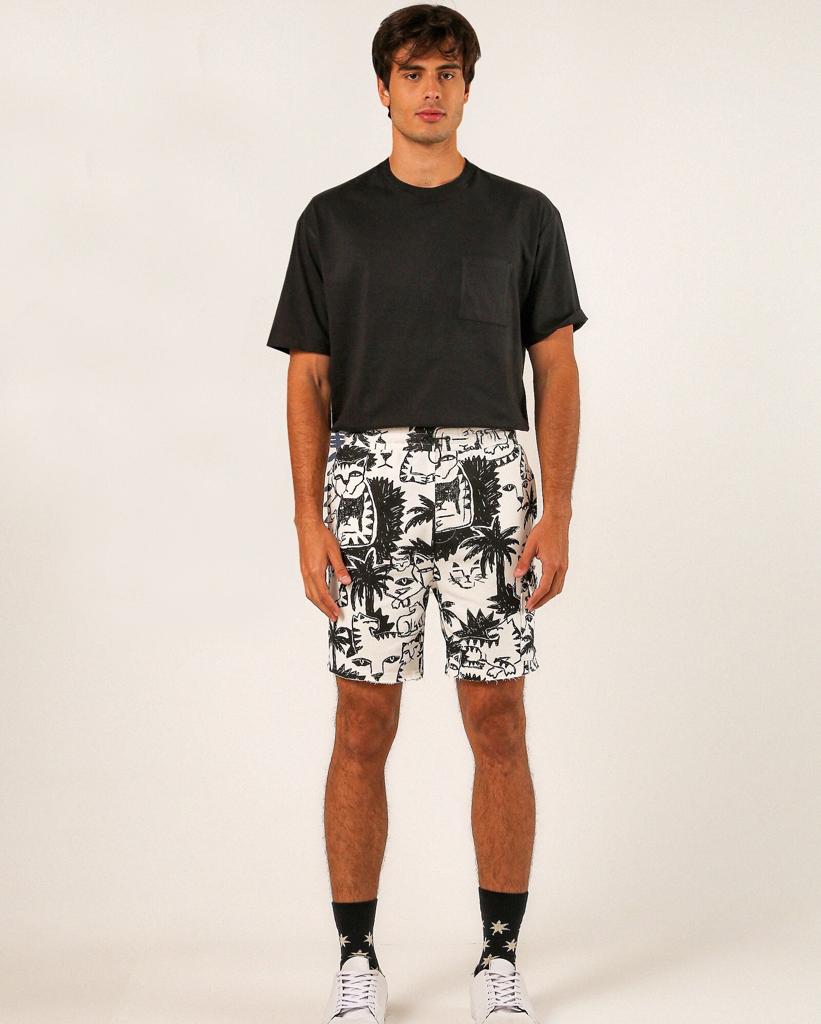 Riachuelo | Bermuda de moletom masculina tranquilidade off-white ...