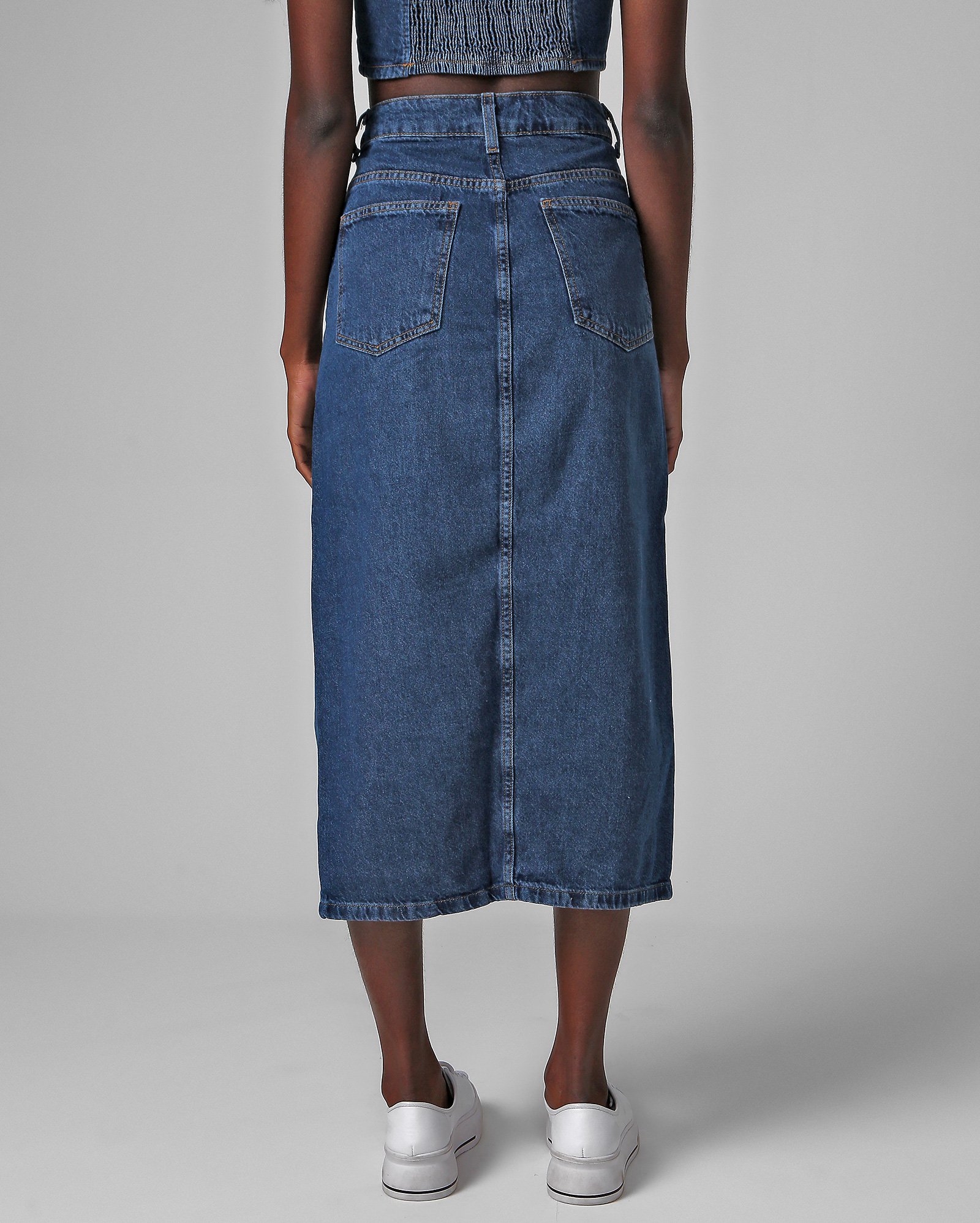 Riachuelo | Saia jeans midi com fenda denim escuro | Pool by Riachuelo