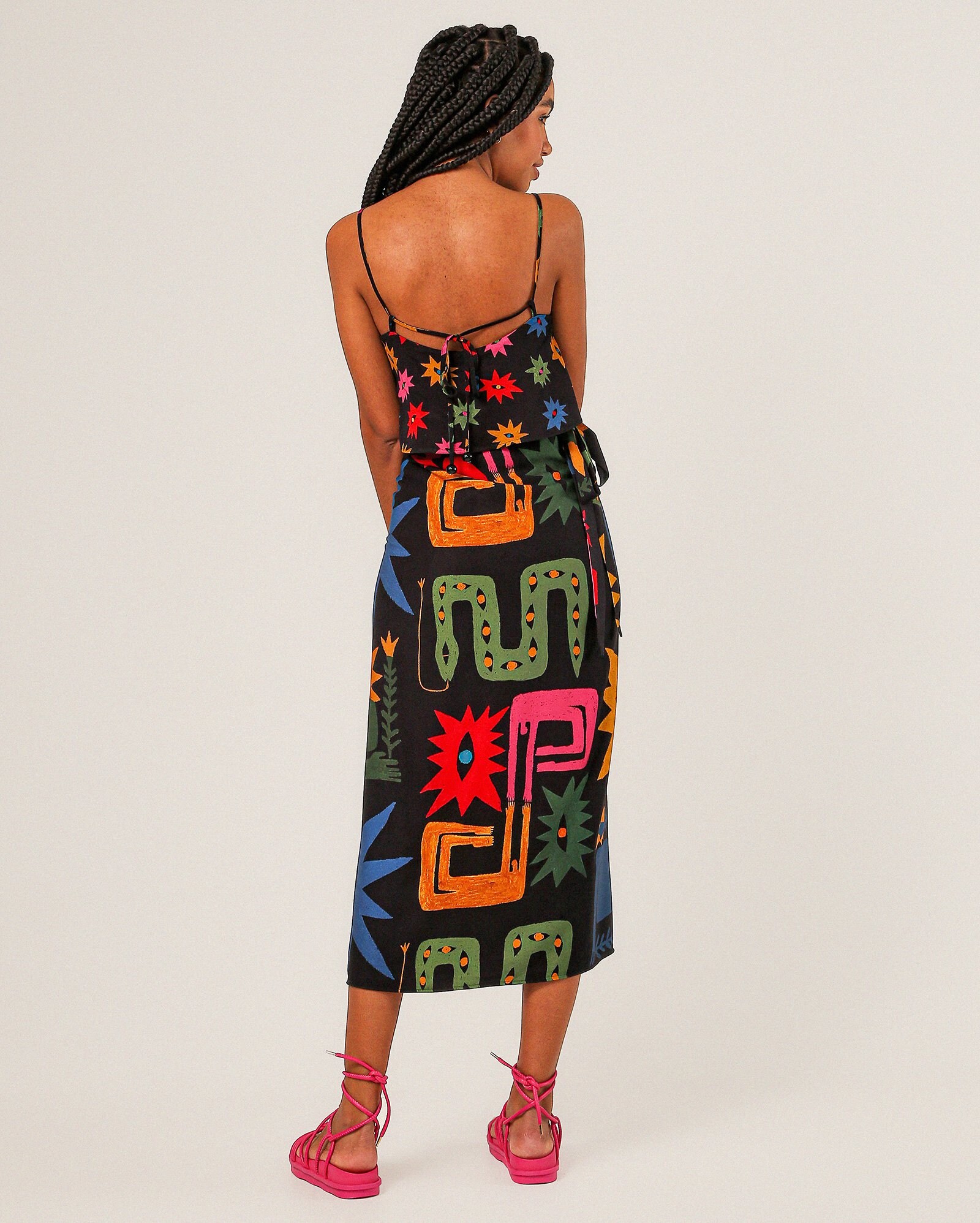 Riachuelo | Saia midi pareô transpassada energia boa preta | Riachuelo ...