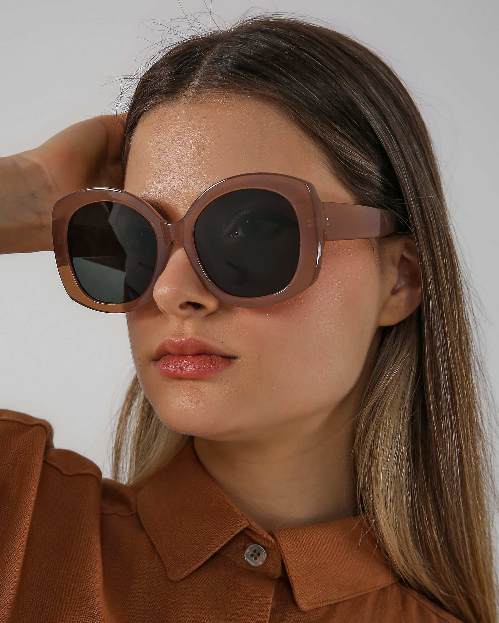 Riachuelo | Óculos de sol feminino grande redondo marrom | Riachuelo