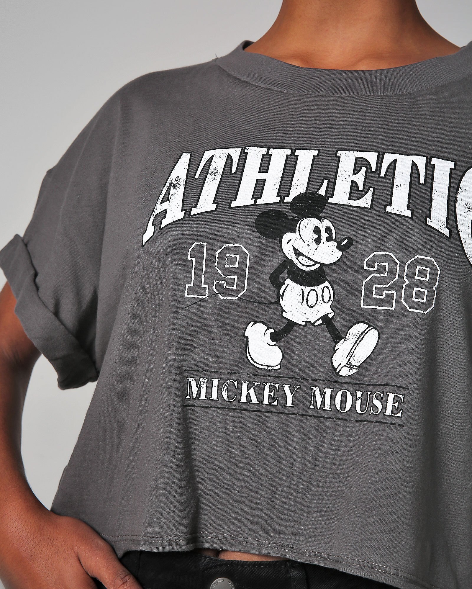 Riachuelo | Camiseta Cropped Feminina Manga Curta Mickey Mouse Cinza