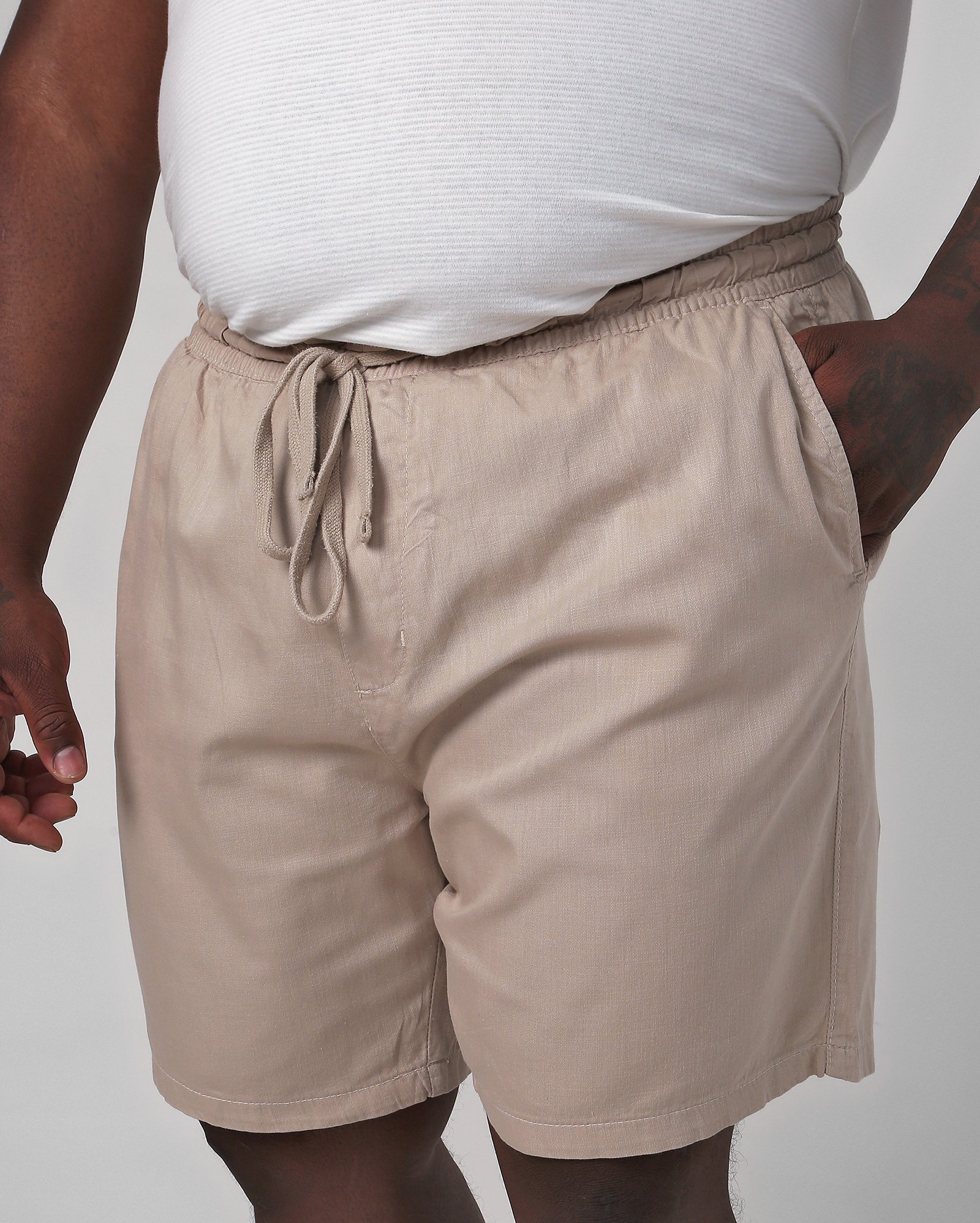 Riachuelo | Bermuda plus size masculina com amarração bege | ALLMAN by ...