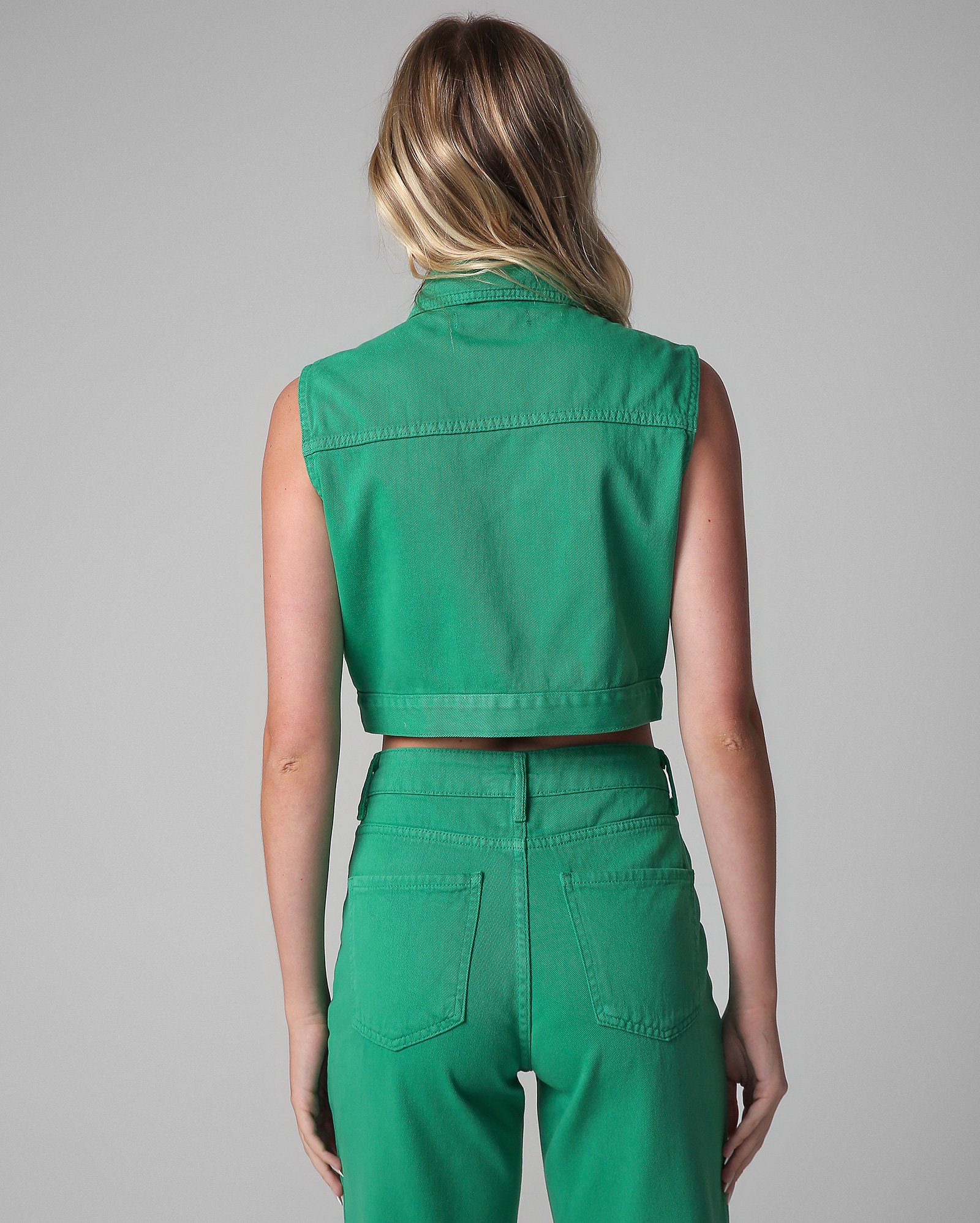 Riachuelo | Colete jeans color cropped verde | Pool by Riachuelo