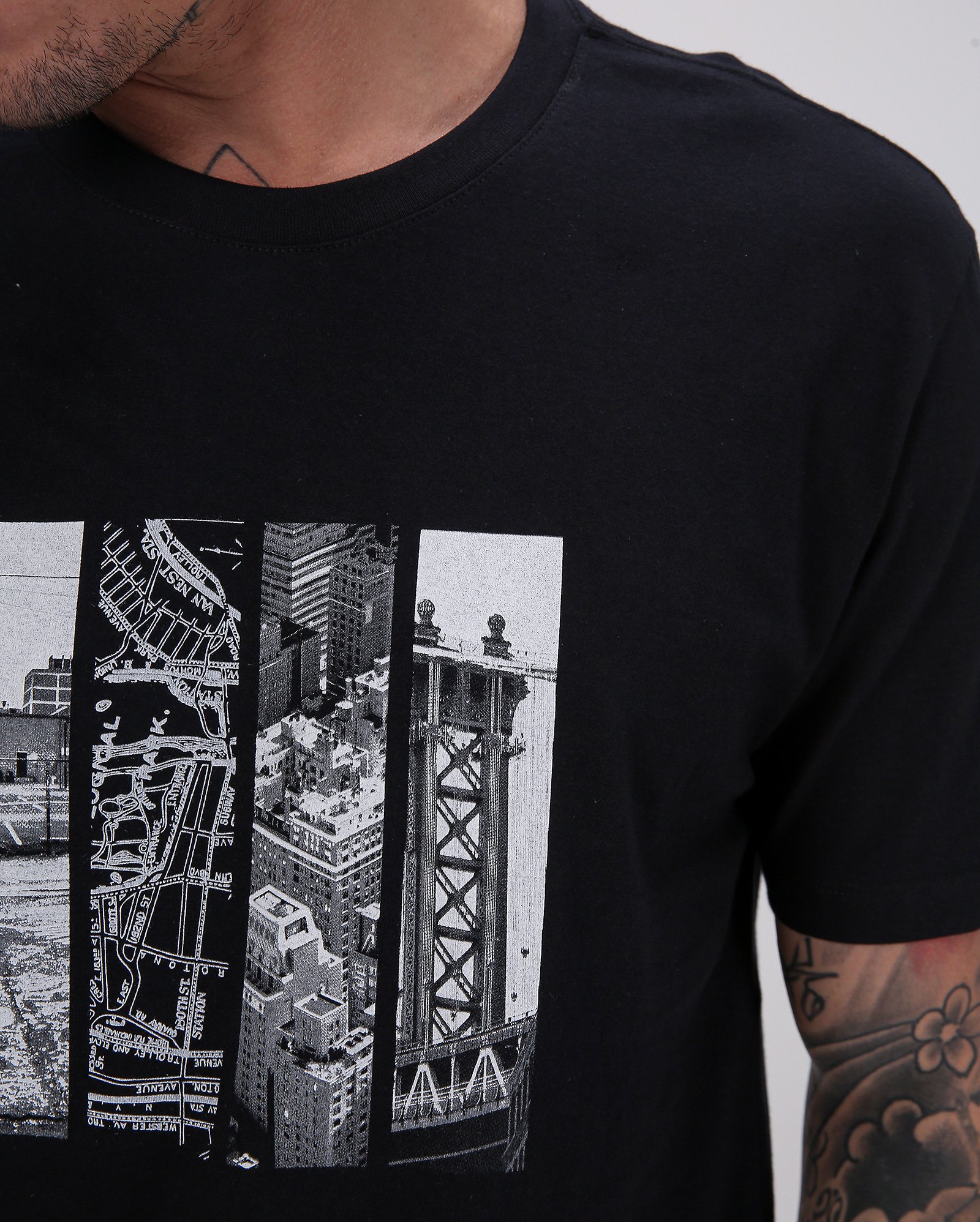 Riachuelo | Camiseta masculina street urban preta | Pool by Riachuelo