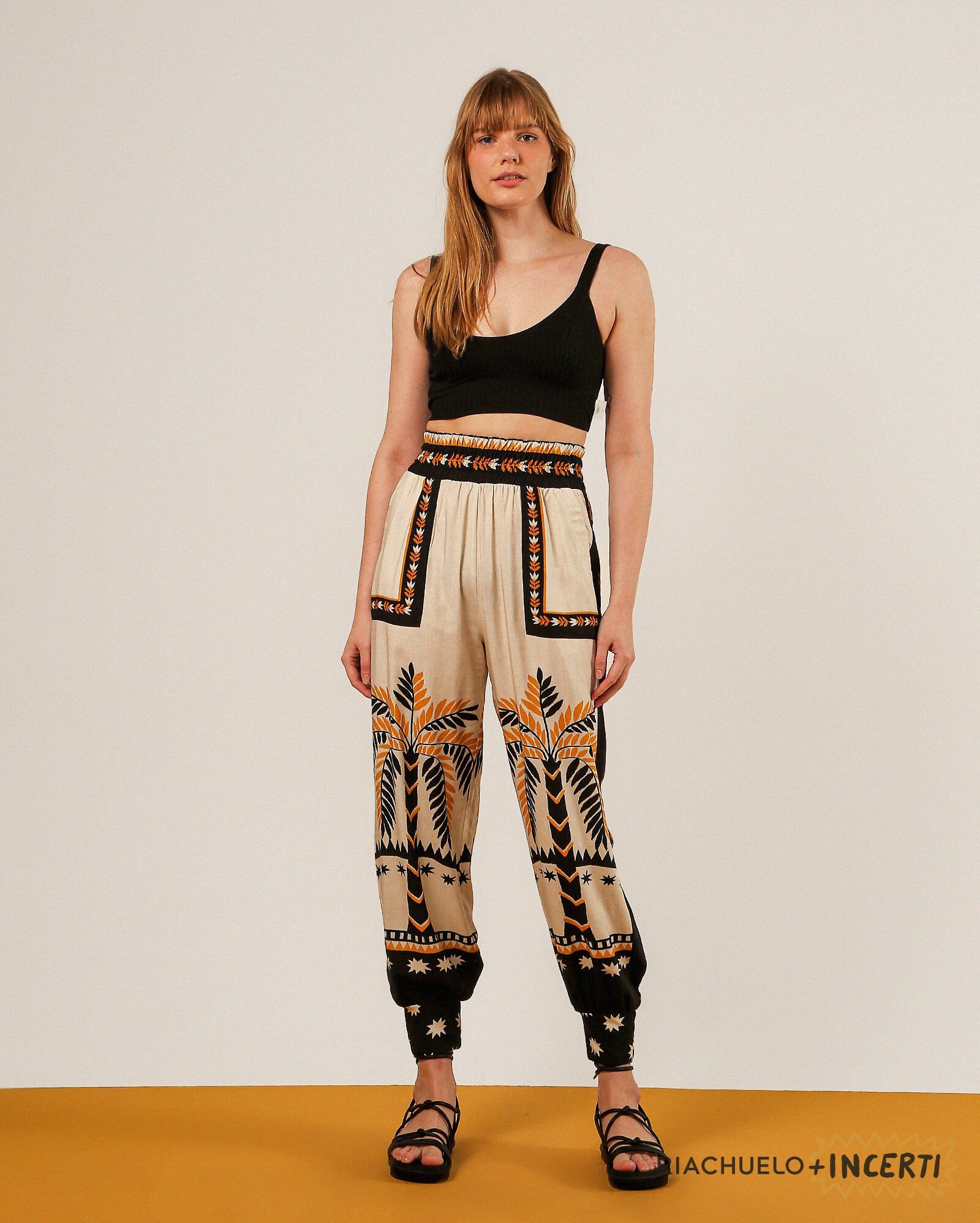 Riachuelo | Calça feminina jogger coqueiro solar off-white | Riachuelo ...