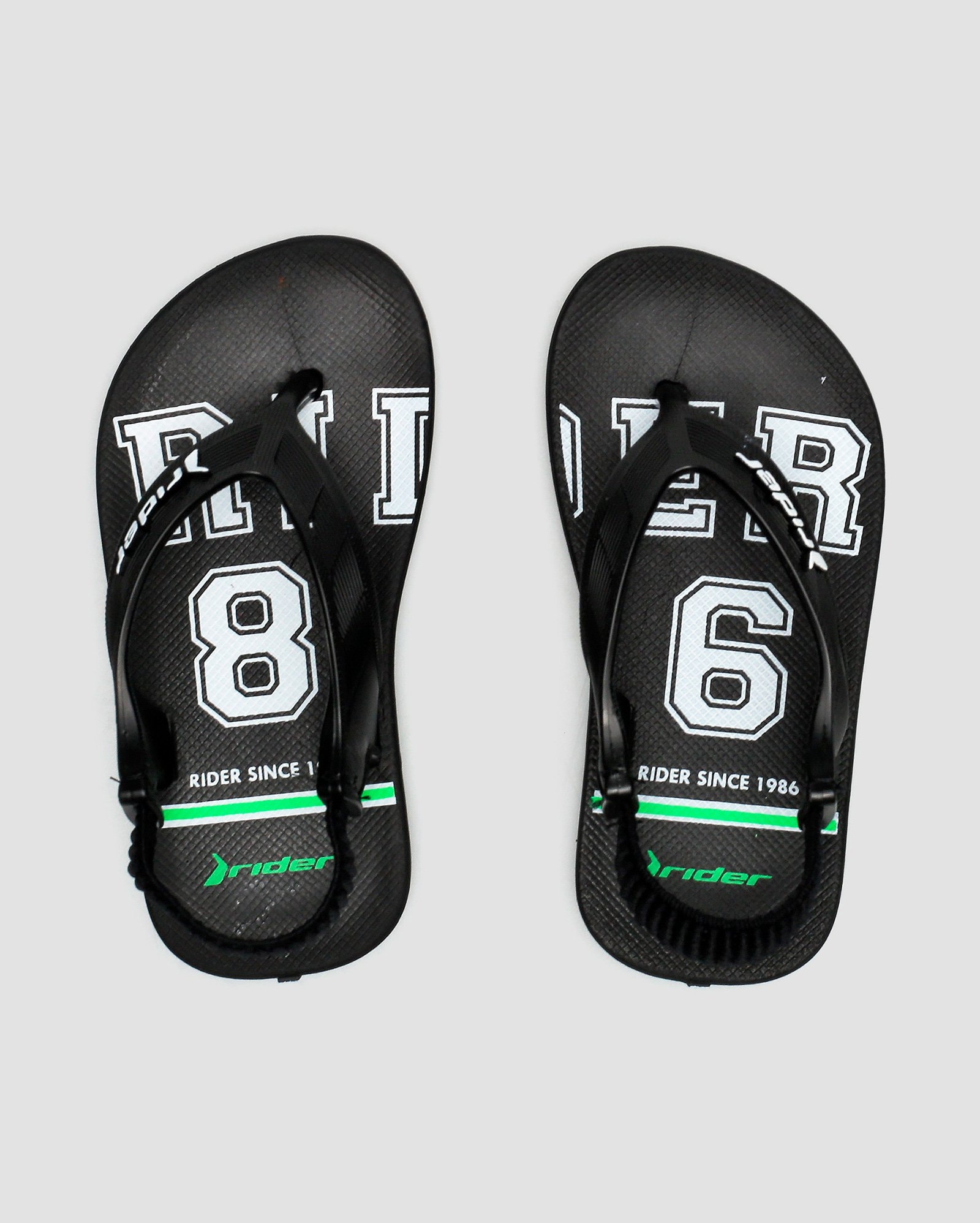 Riachuelo | Chinelo infantil Rider 86 com elástico preto | Grendene