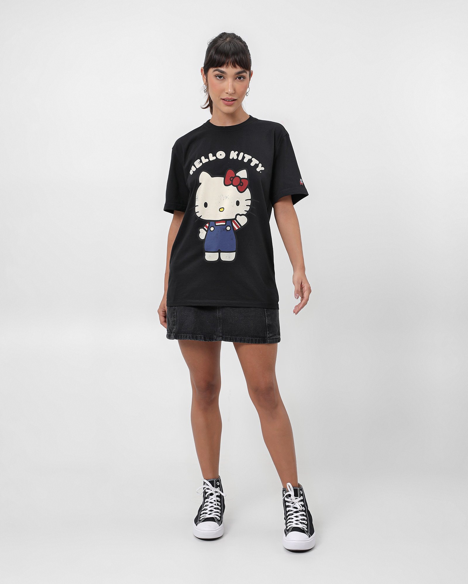 Riachuelo | Camiseta regular Hello Kitty preta | FANLAB