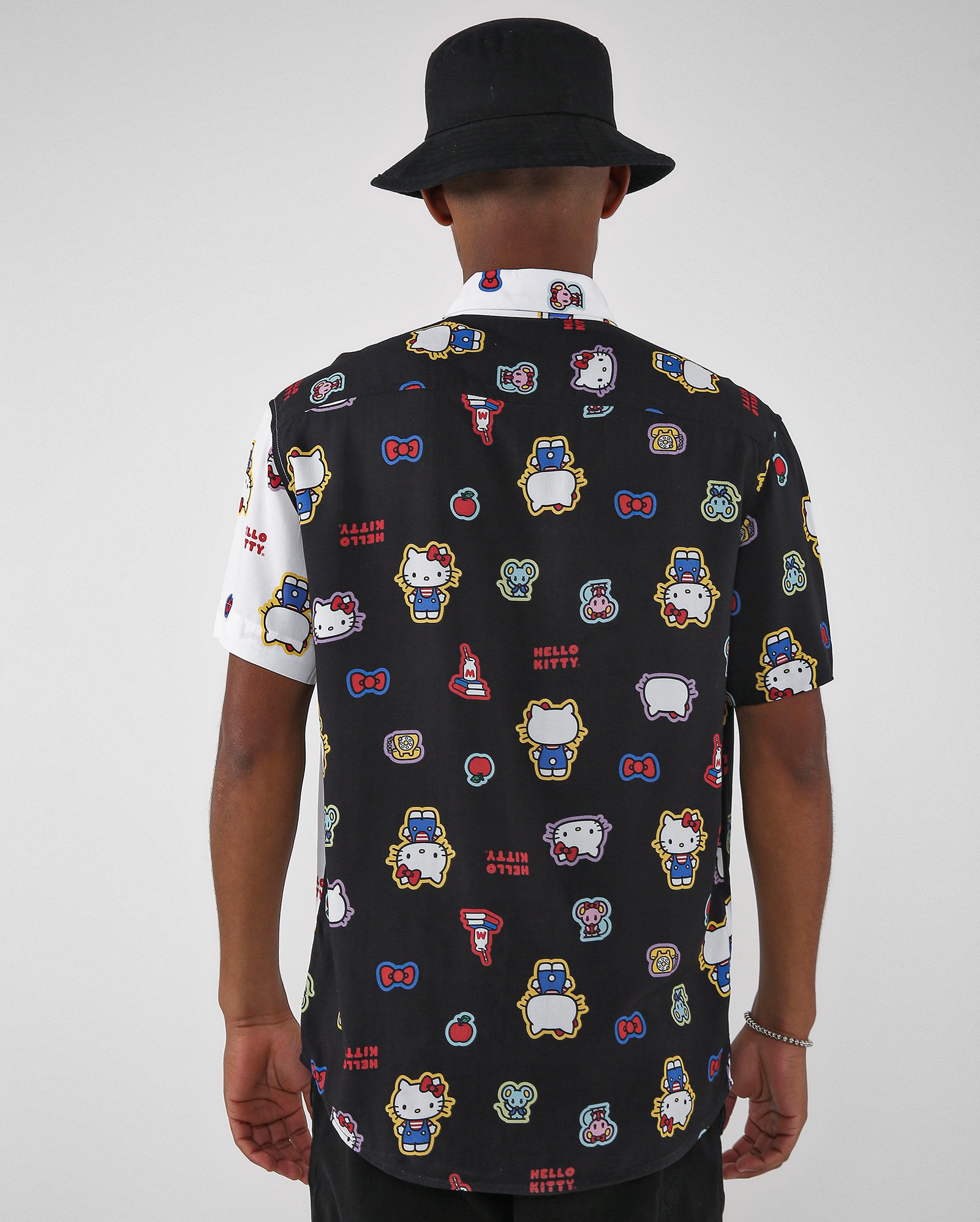 Riachuelo | Camisa Hello Kitty block color preta | Sanrio