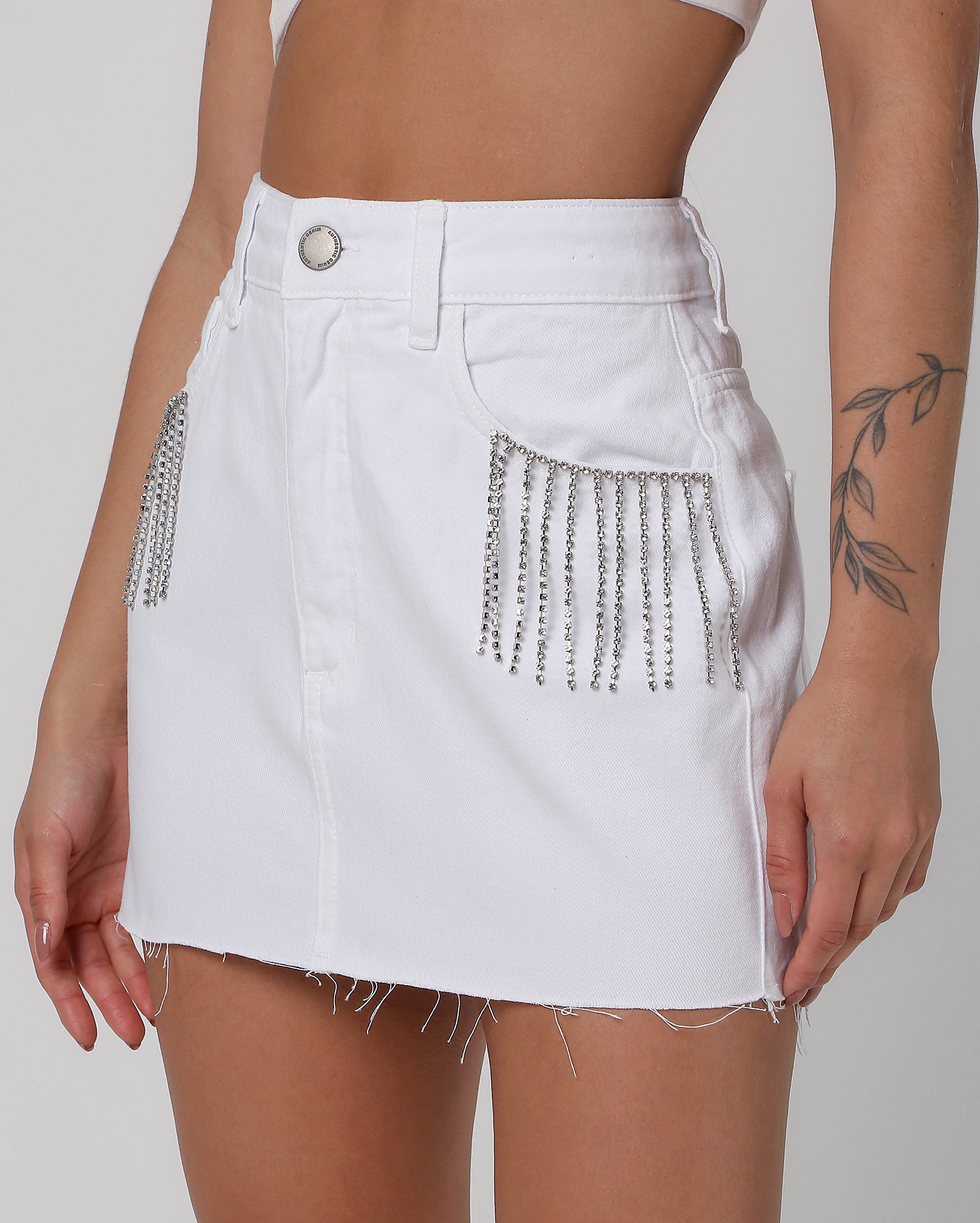 Riachuelo | Saia jeans color curta strass e bolsos branca | Pool by ...