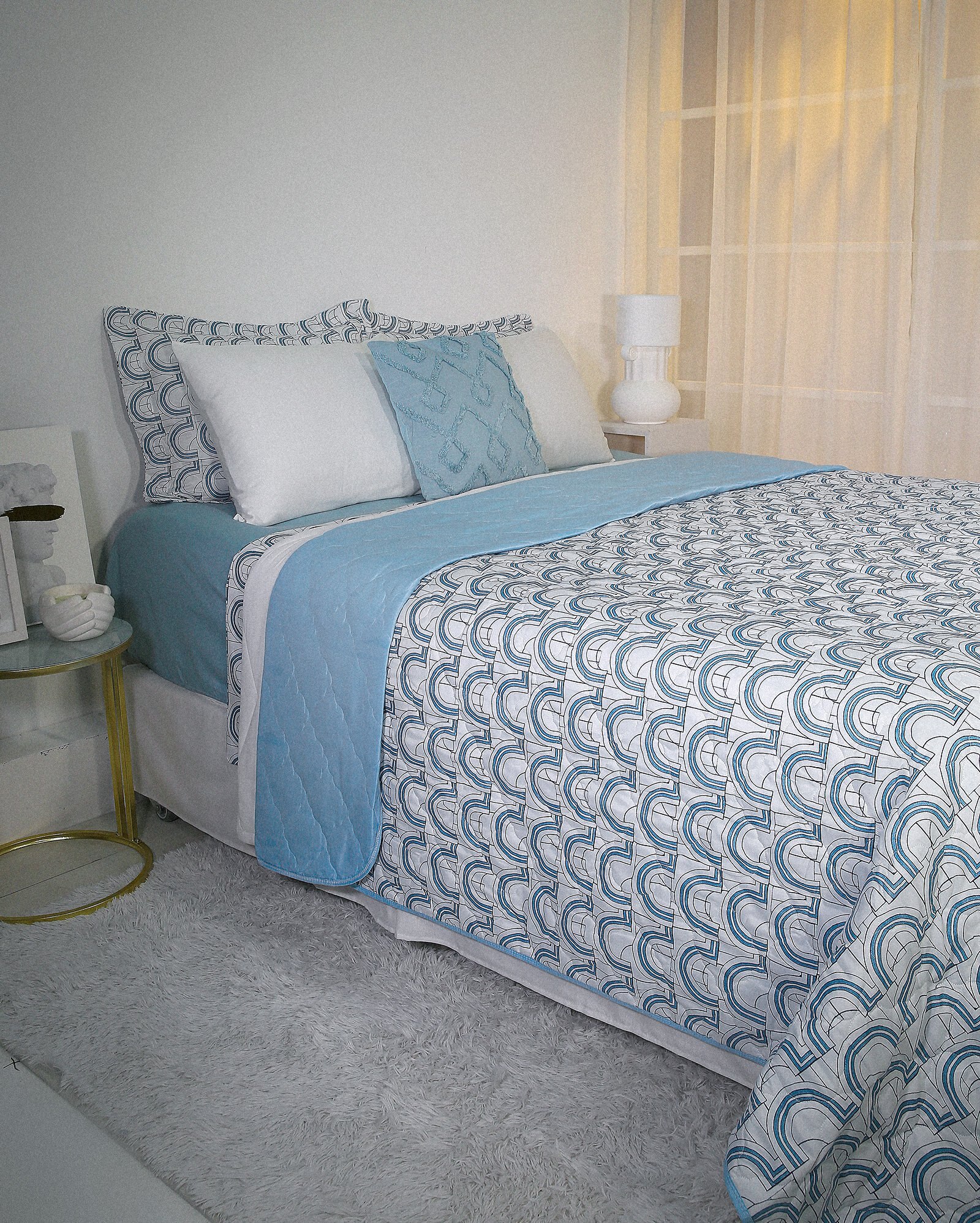 Riachuelo | Kit colcha dupla face queen 3 peças Helli Geo branca | Casa ...