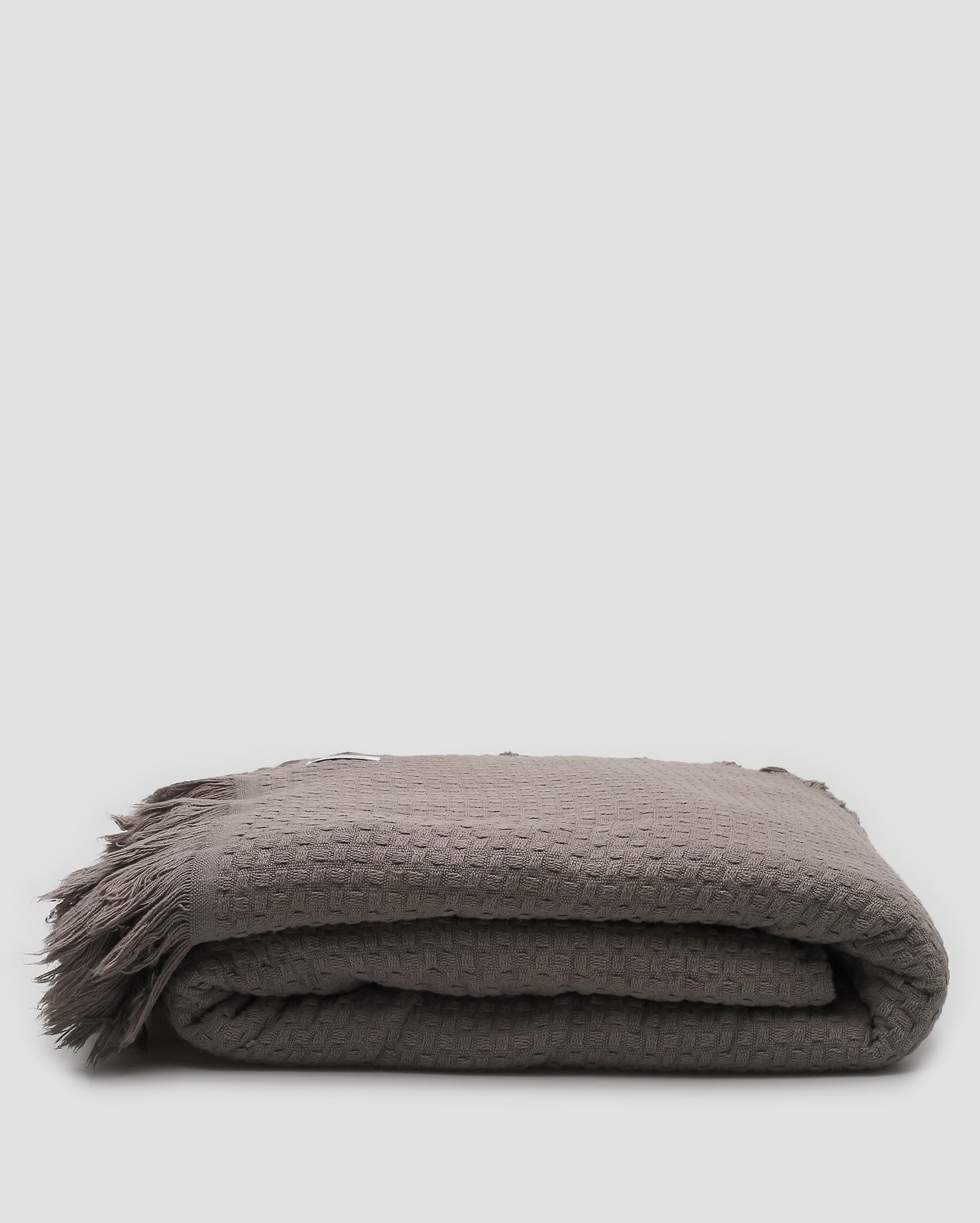 Riachuelo | Colcha queen e casal In Design algodão com franjas cinza ...