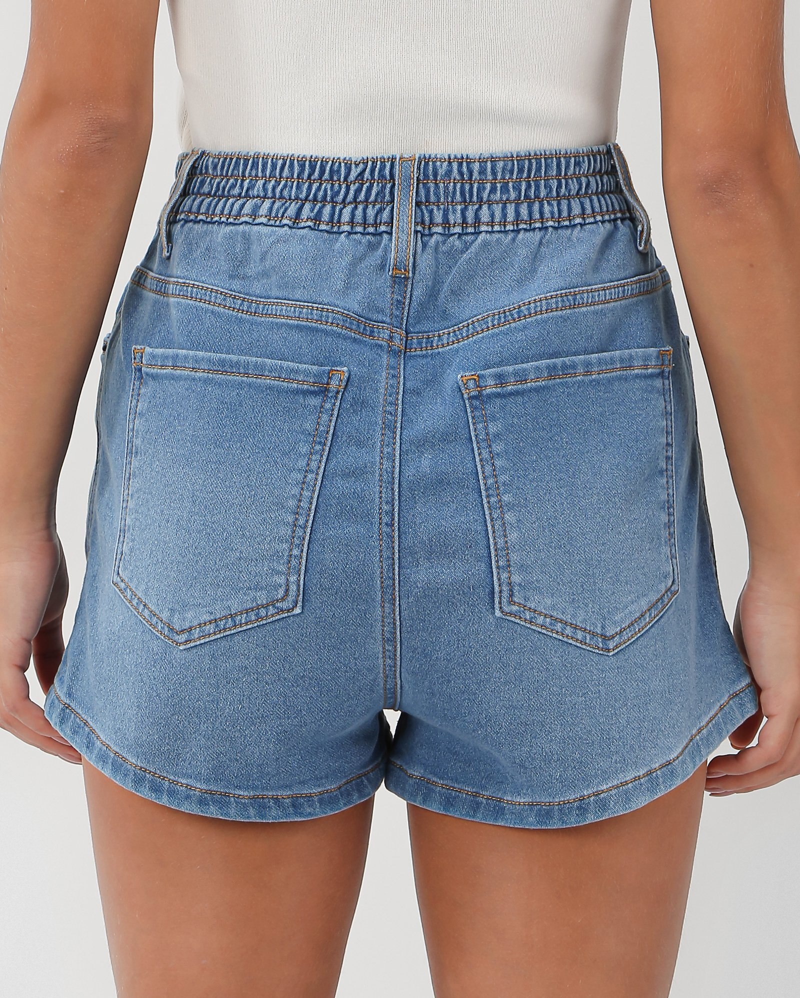 Riachuelo | Short jeans feminino boxer denim claro | Pool by Riachuelo
