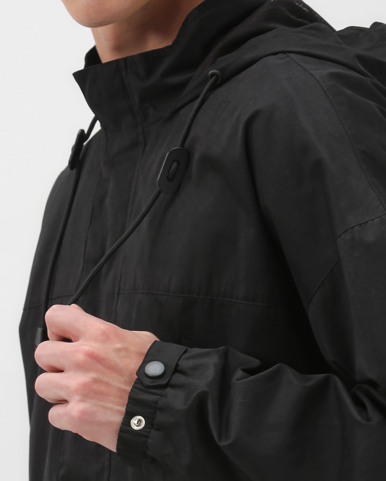 Riachuelo | Jaqueta parka masculina com capuz preta | Pool by Riachuelo