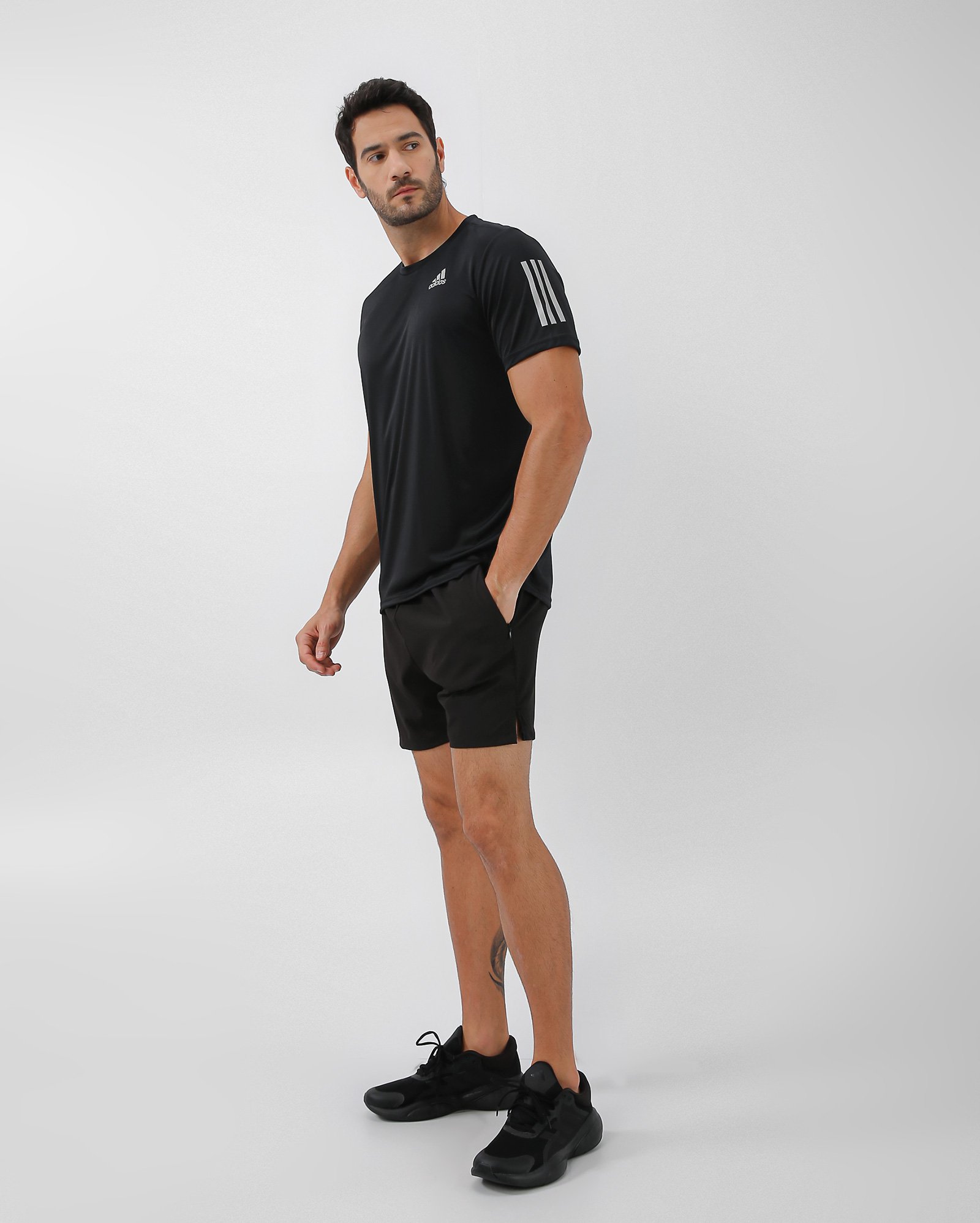 Riachuelo | Camiseta masculina Own the Run H58591 preta | adidas