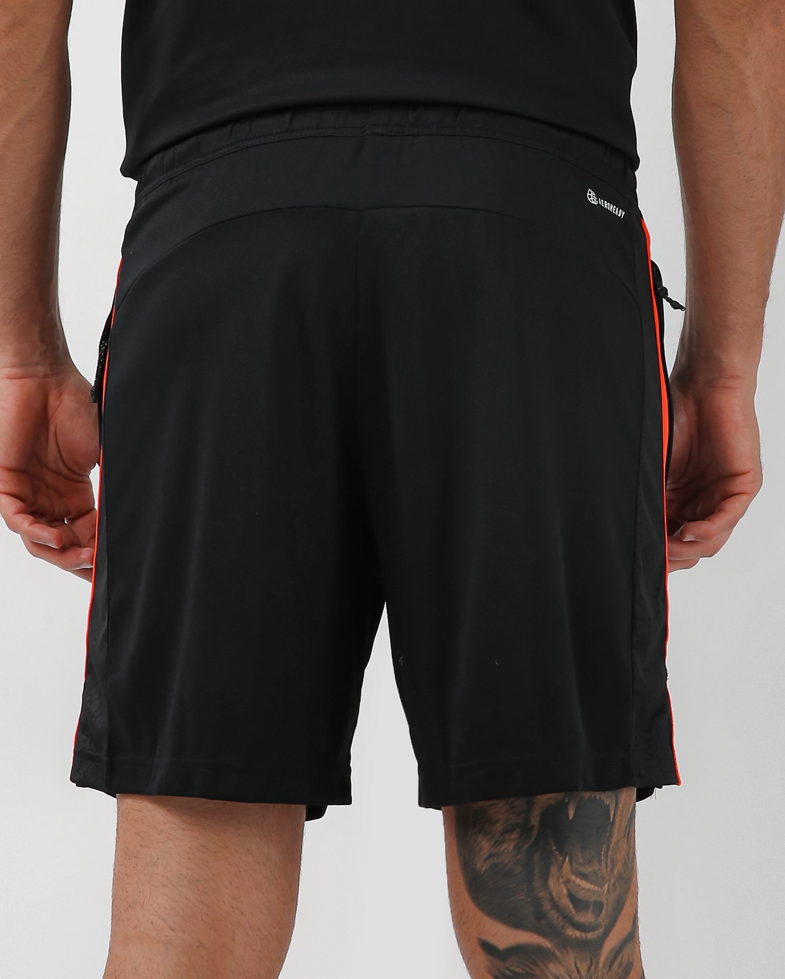 Riachuelo | Bermuda masculina Workout Base IB7892 preta | adidas