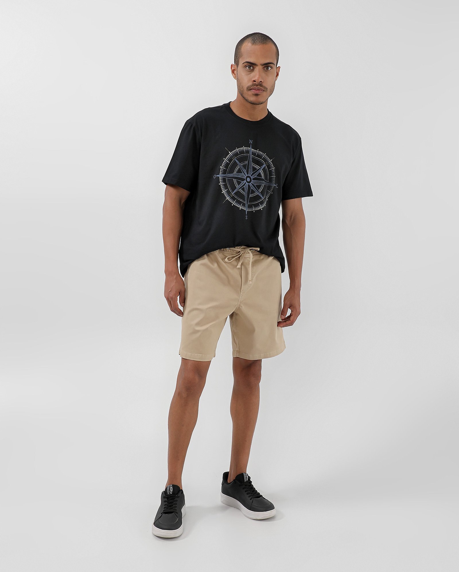 Riachuelo | Bermuda jeans color masculina 4 bolsos e amarração bege ...