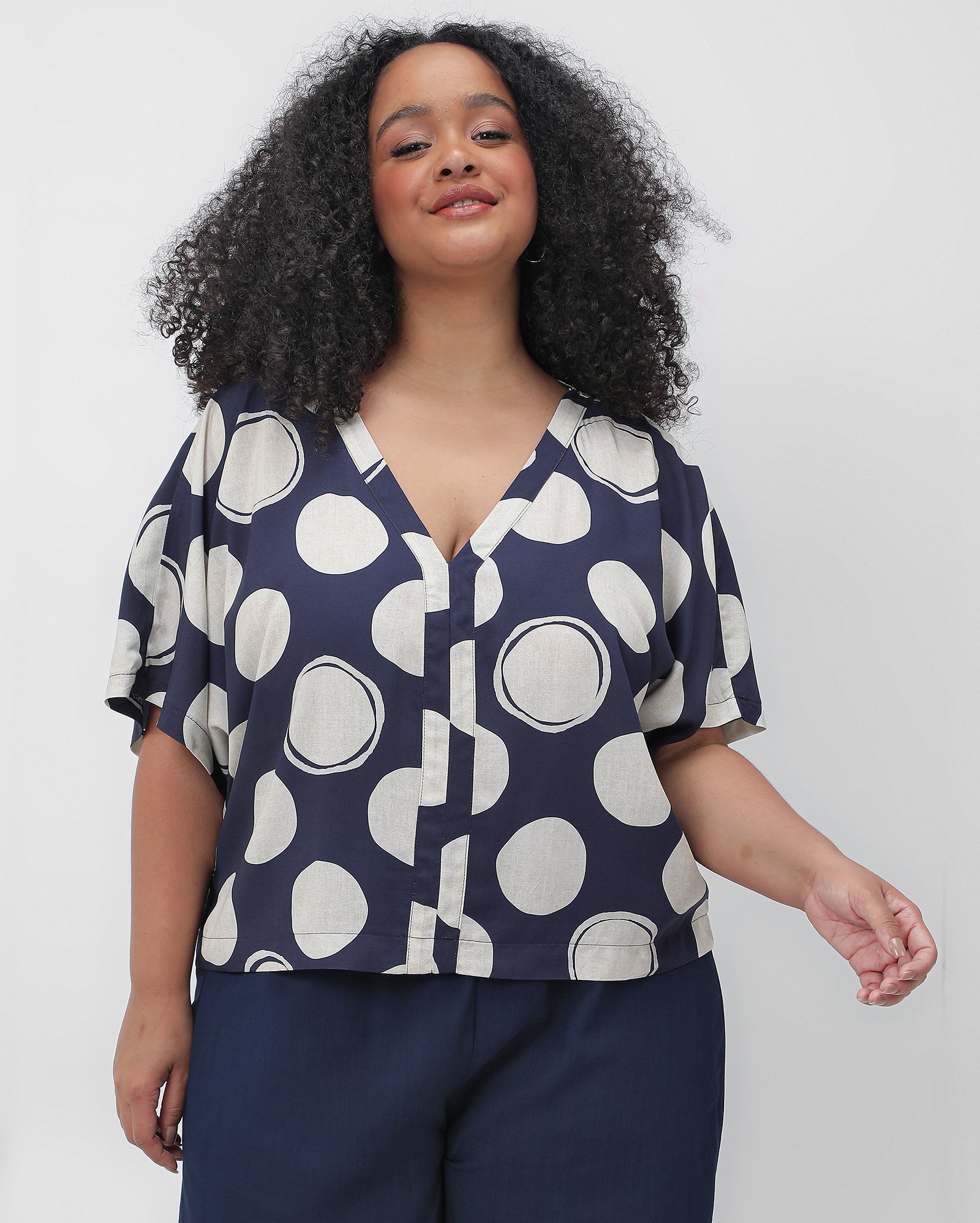 Riachuelo | Blusa plus size feminina ampla maxi poá azul | Filipa by ...