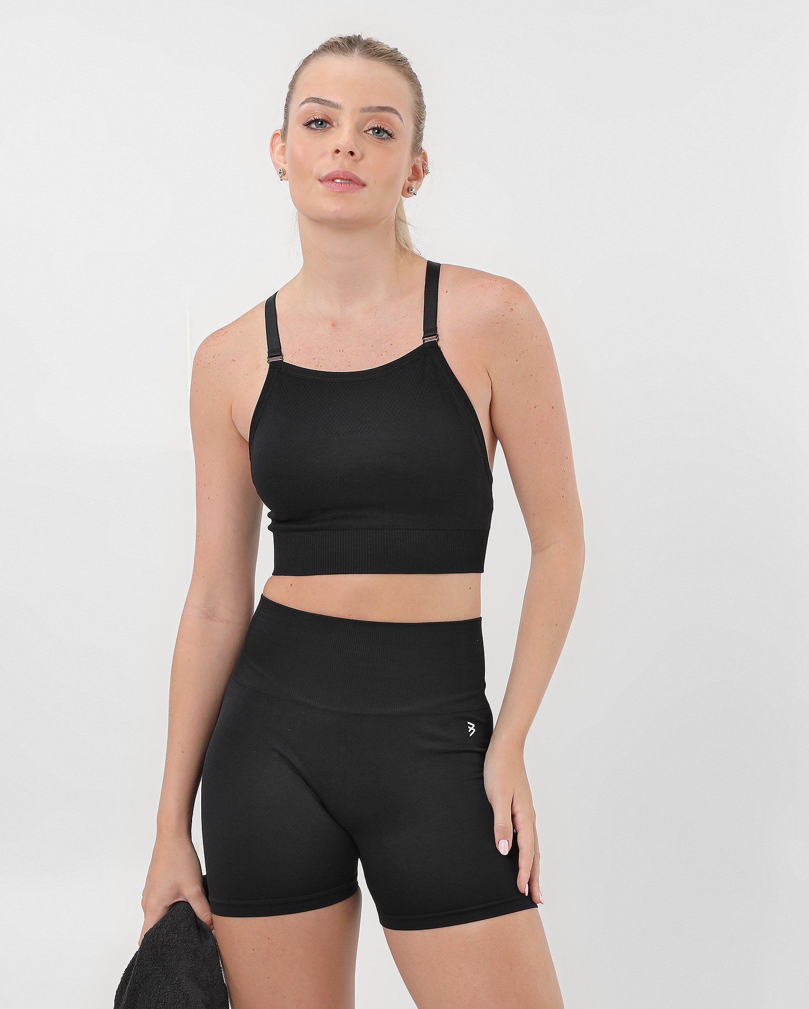 Riachuelo | Top esportivo de treino nadador preto | Body Work