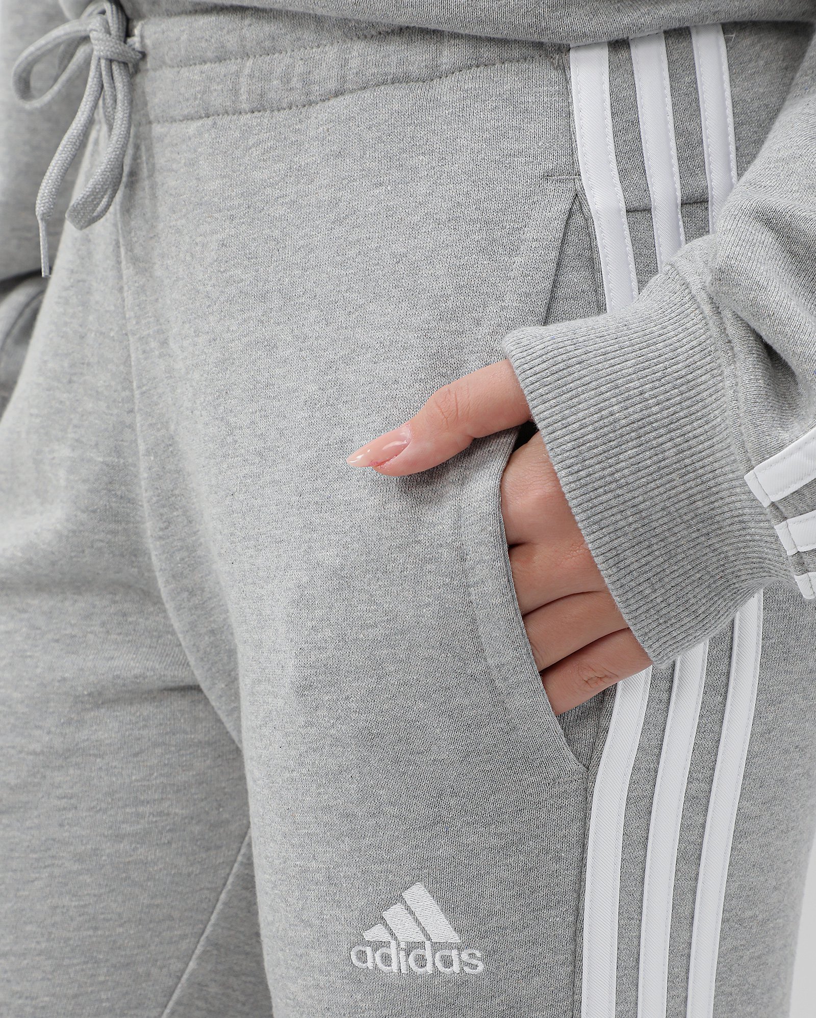 Riachuelo | Calça de moletom feminina essentias IC9922 cinza | adidas