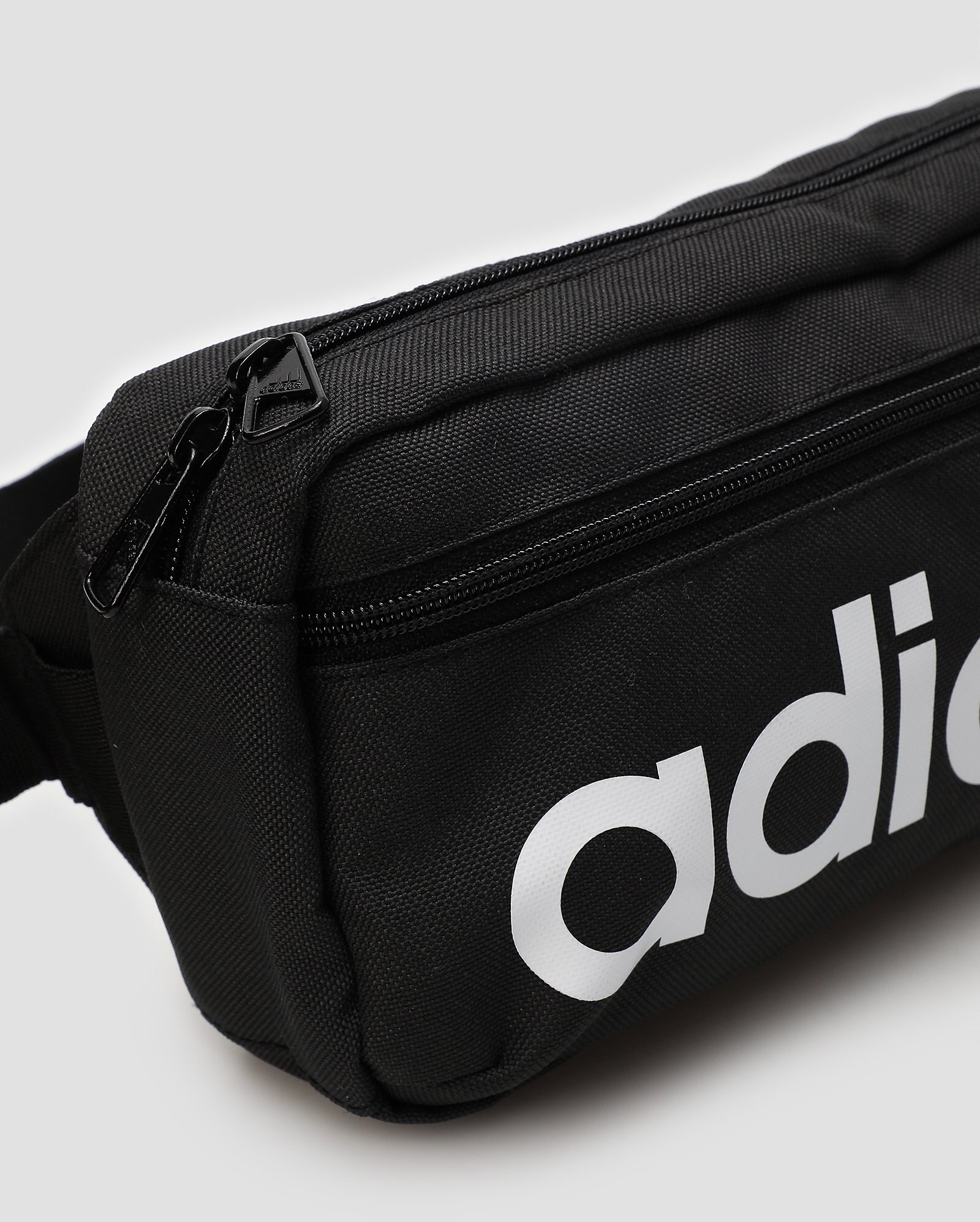 Riachuelo | Pochete masculna Essentials HT4739 preta | Adidas