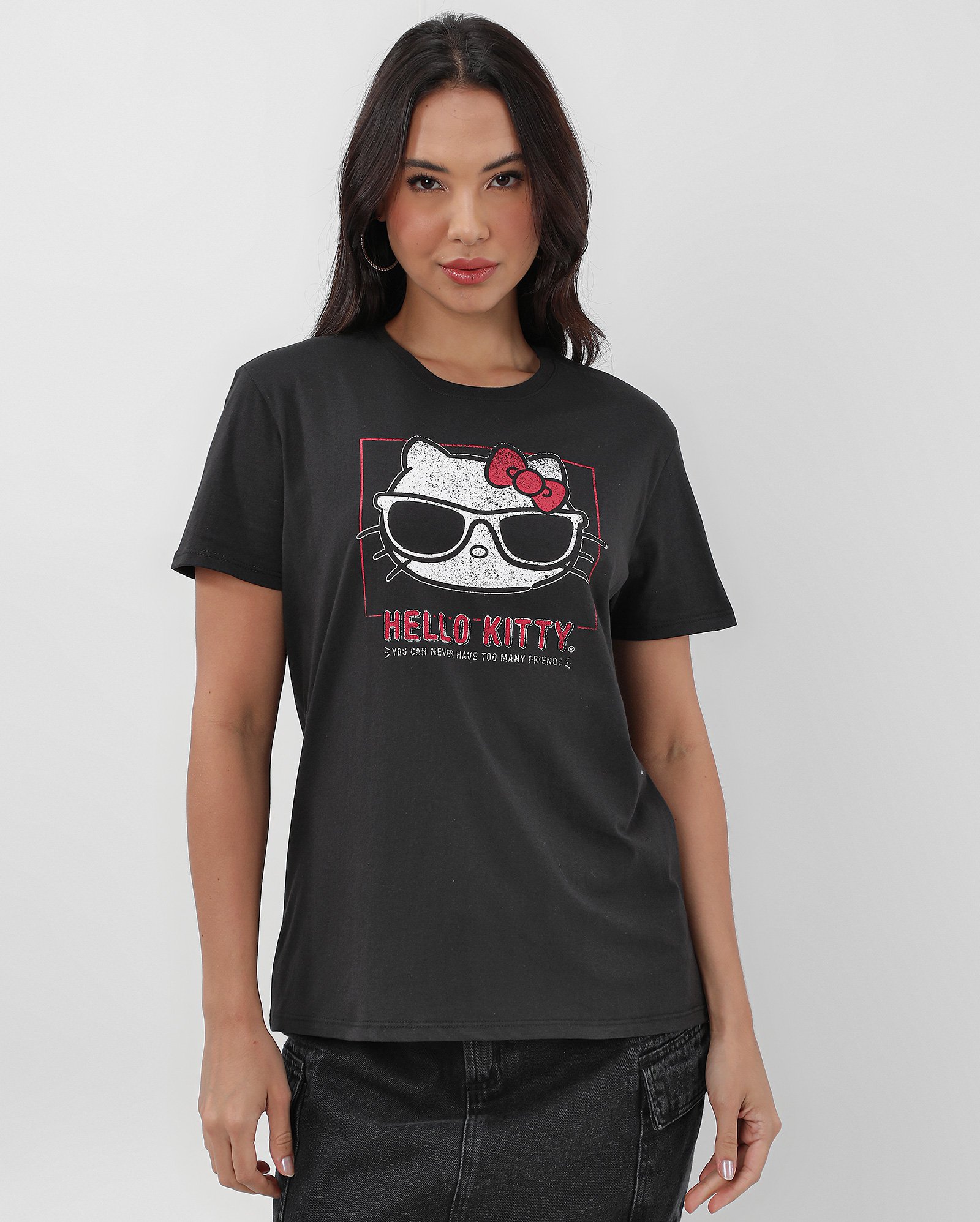 Riachuelo | Camiseta feminina estampa Hello Kitty estonada preta | Sanrio