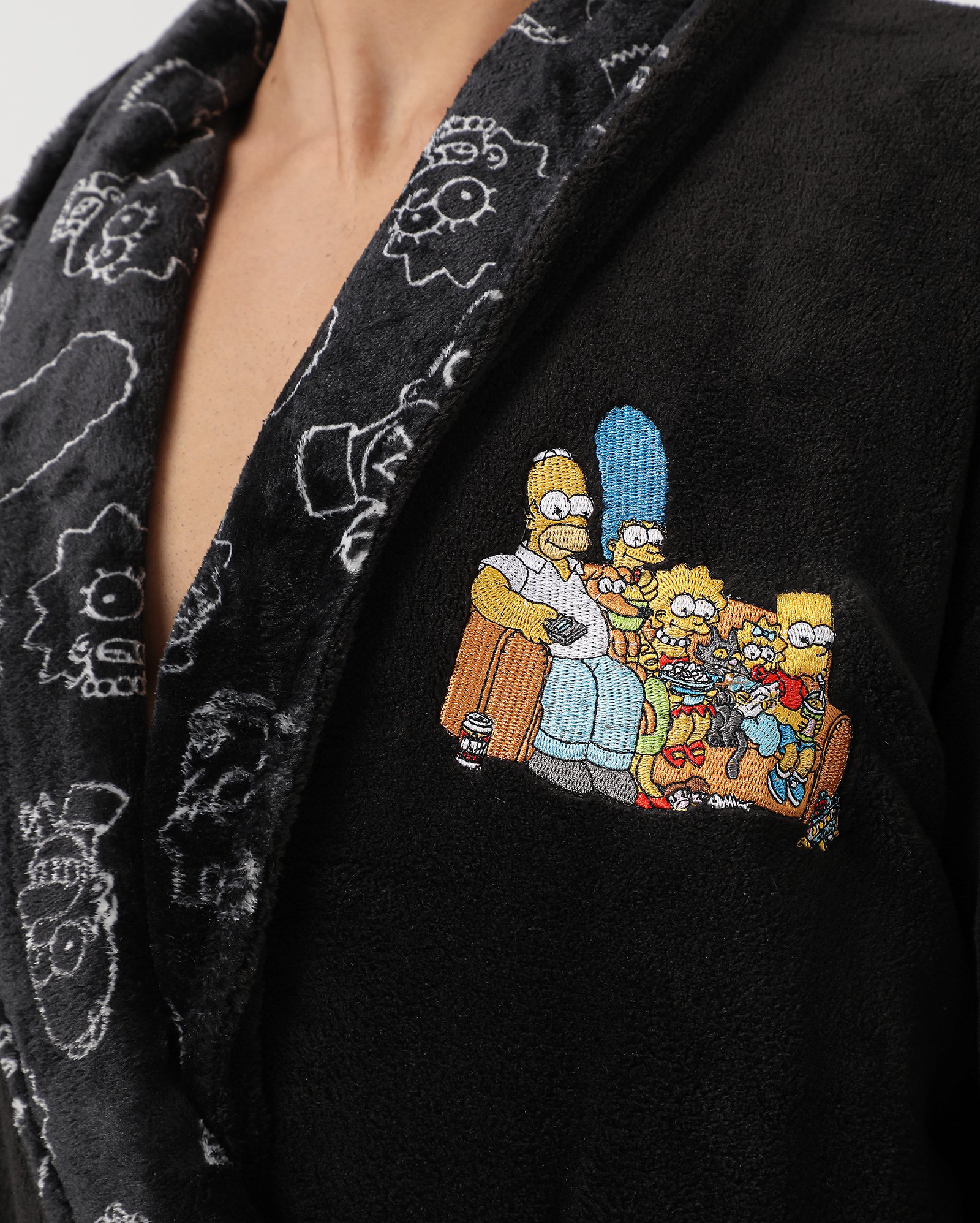 Robe masculino dupla face de fleece Simpsons family preto | Fox The ...