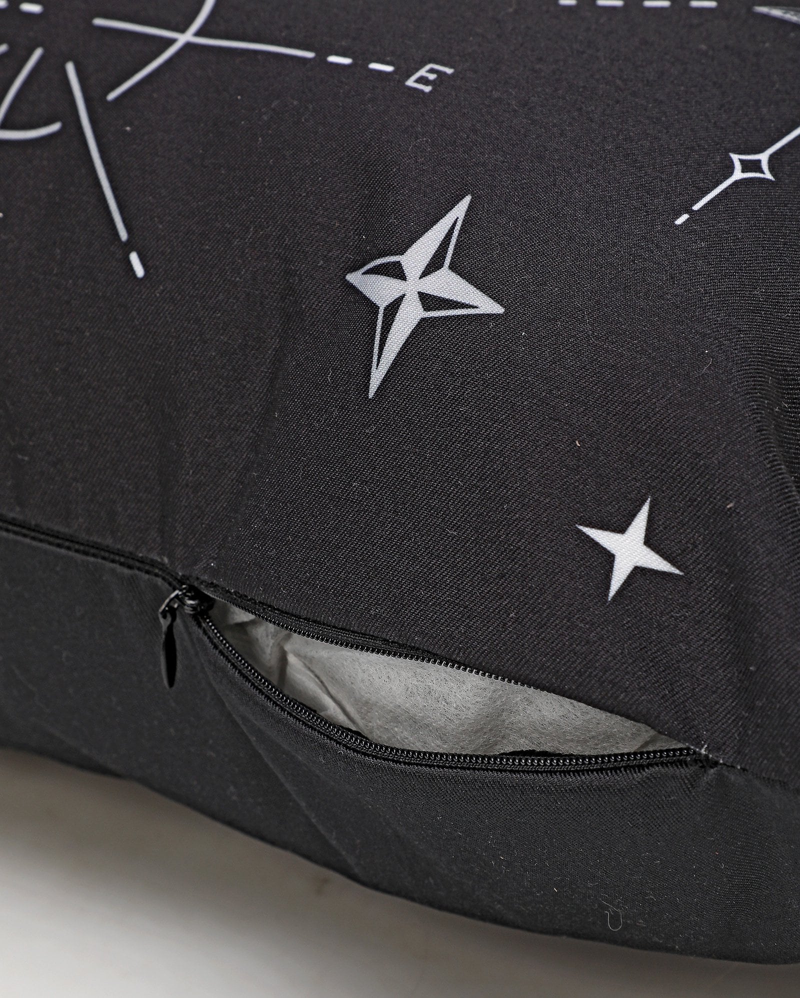 Riachuelo | Almofada estrela cardeal 43x43cm preta | Casa Riachuelo