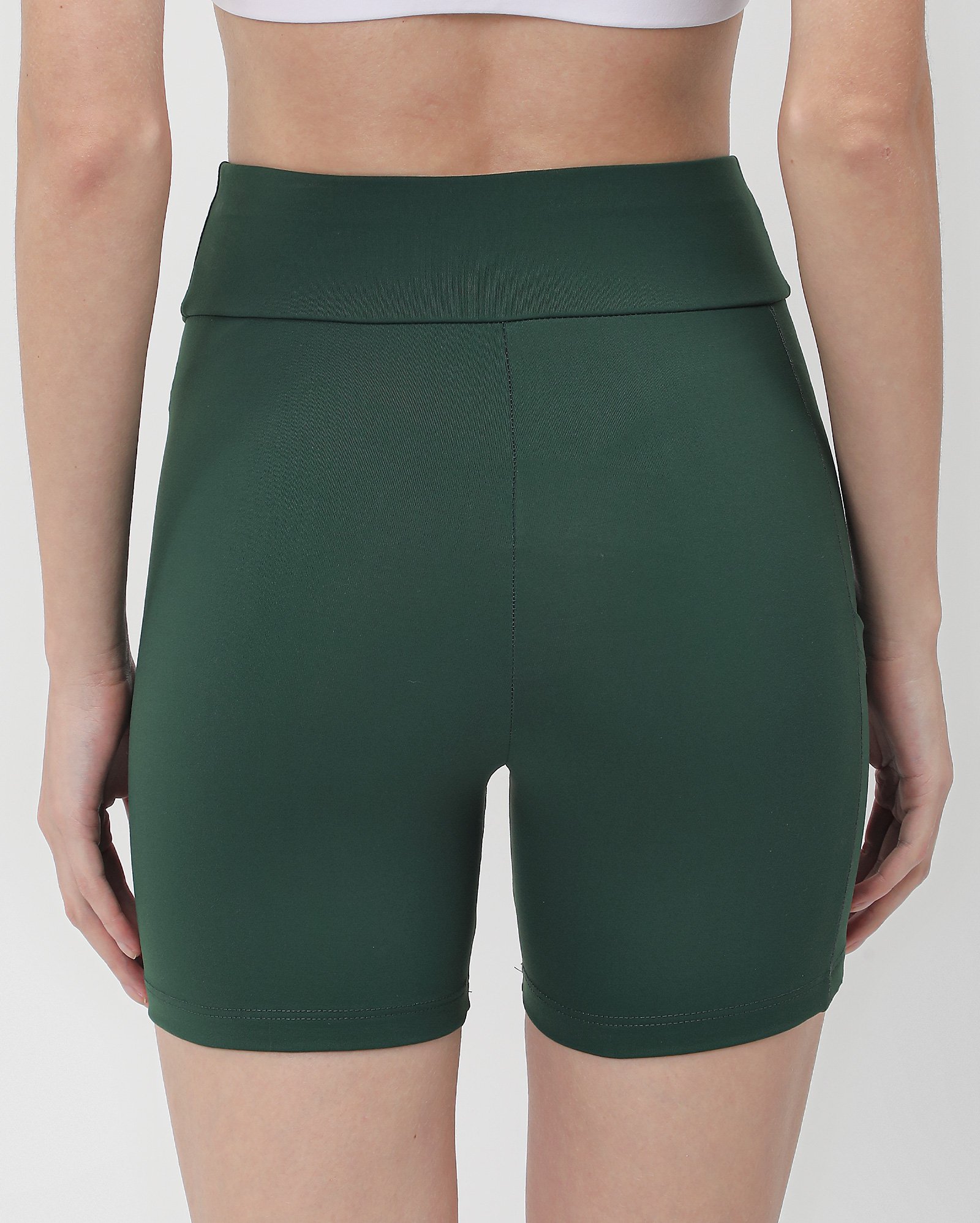 Riachuelo | Bermuda esportiva feminina de poliamida com bolso verde ...