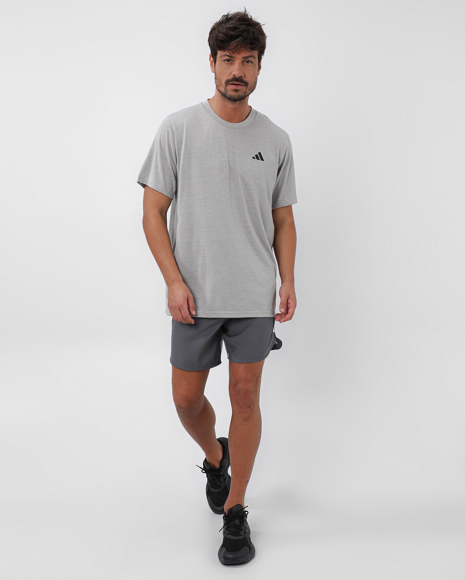 Riachuelo | Camiseta esportiva masculina essentials IC7445 cinza | Adidas