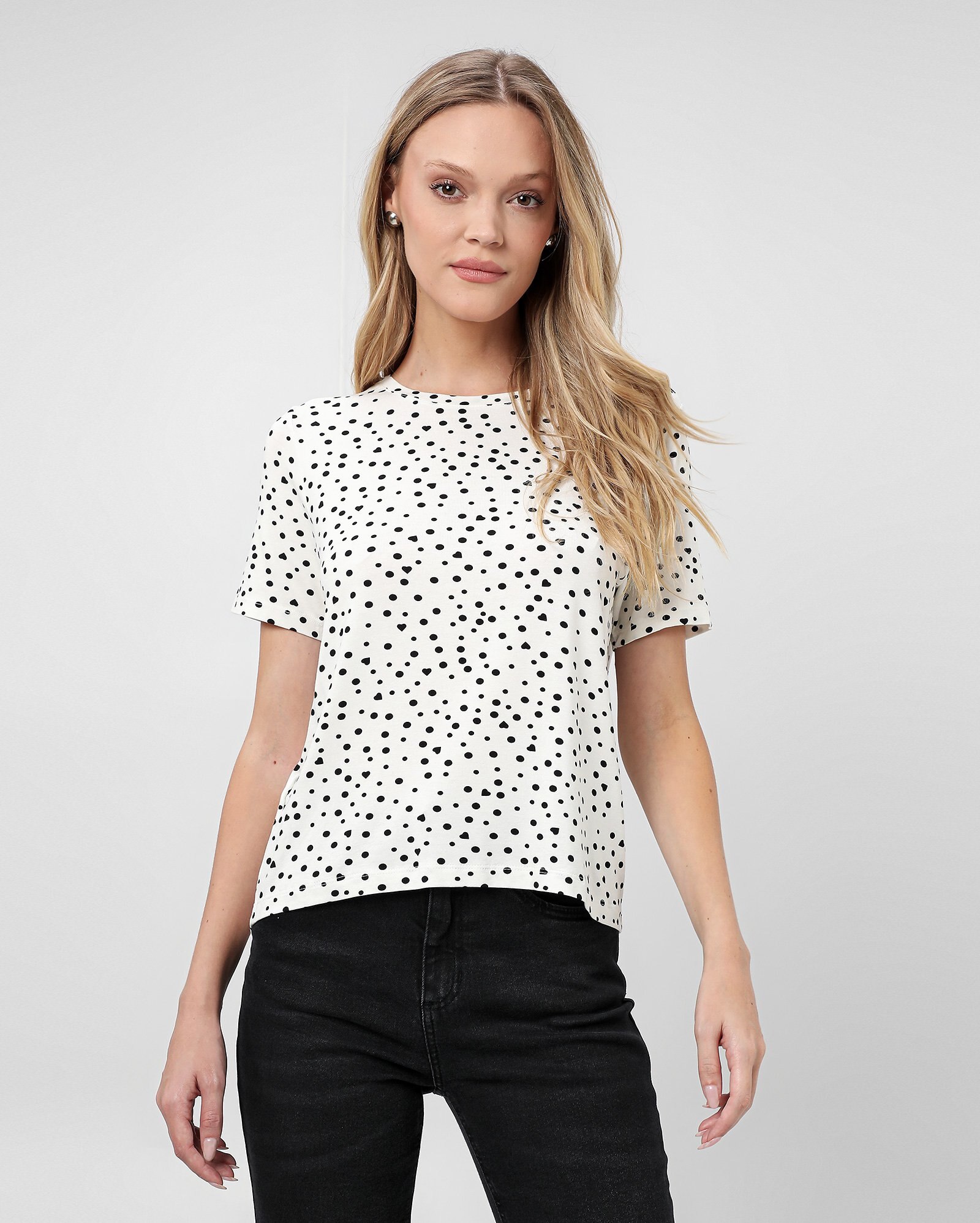 Riachuelo | Blusa feminina ampla Cora manga curta poá branca | AK by ...