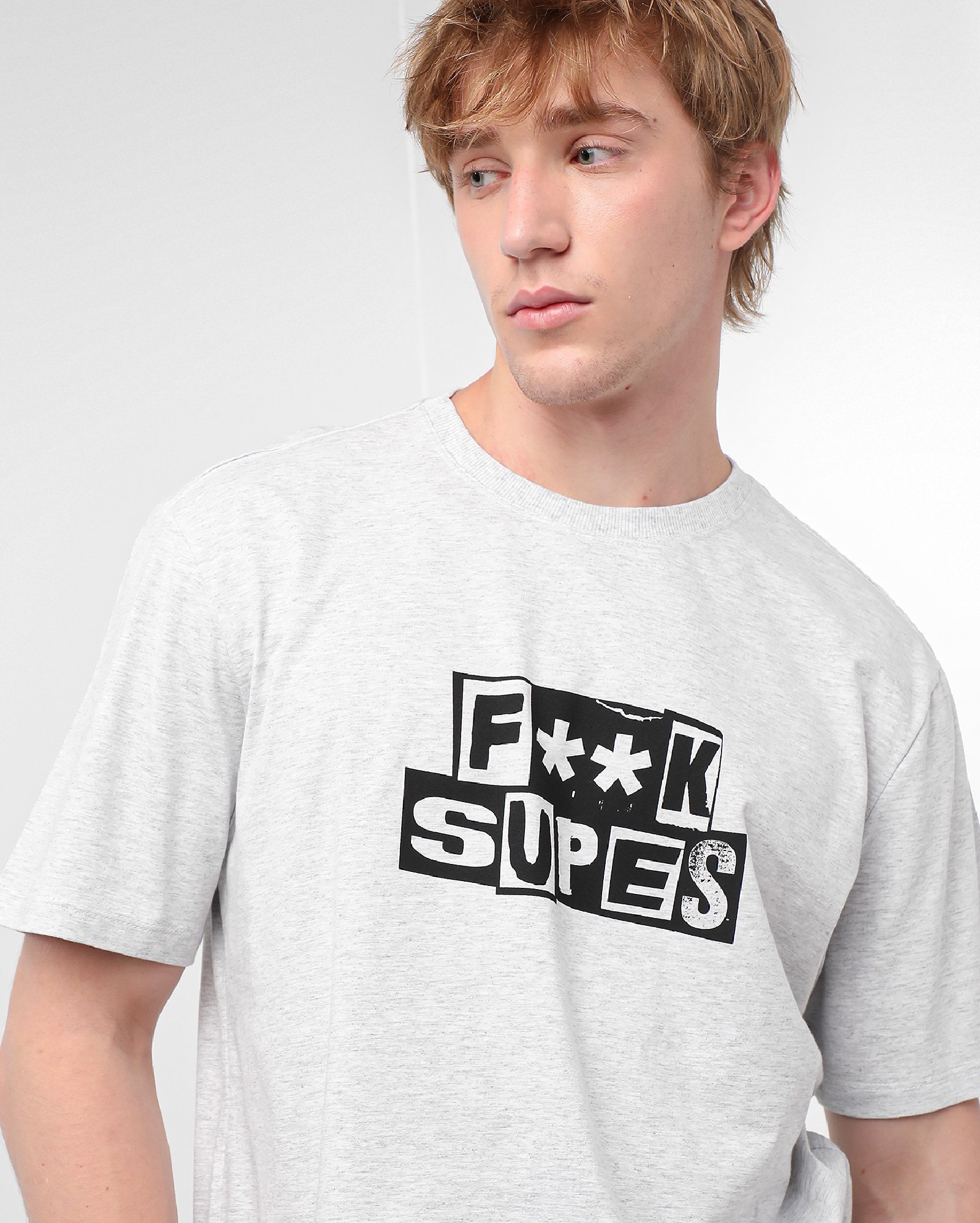 Riachuelo | Camiseta masculina regular The Boys Supes cinza | FANLAB