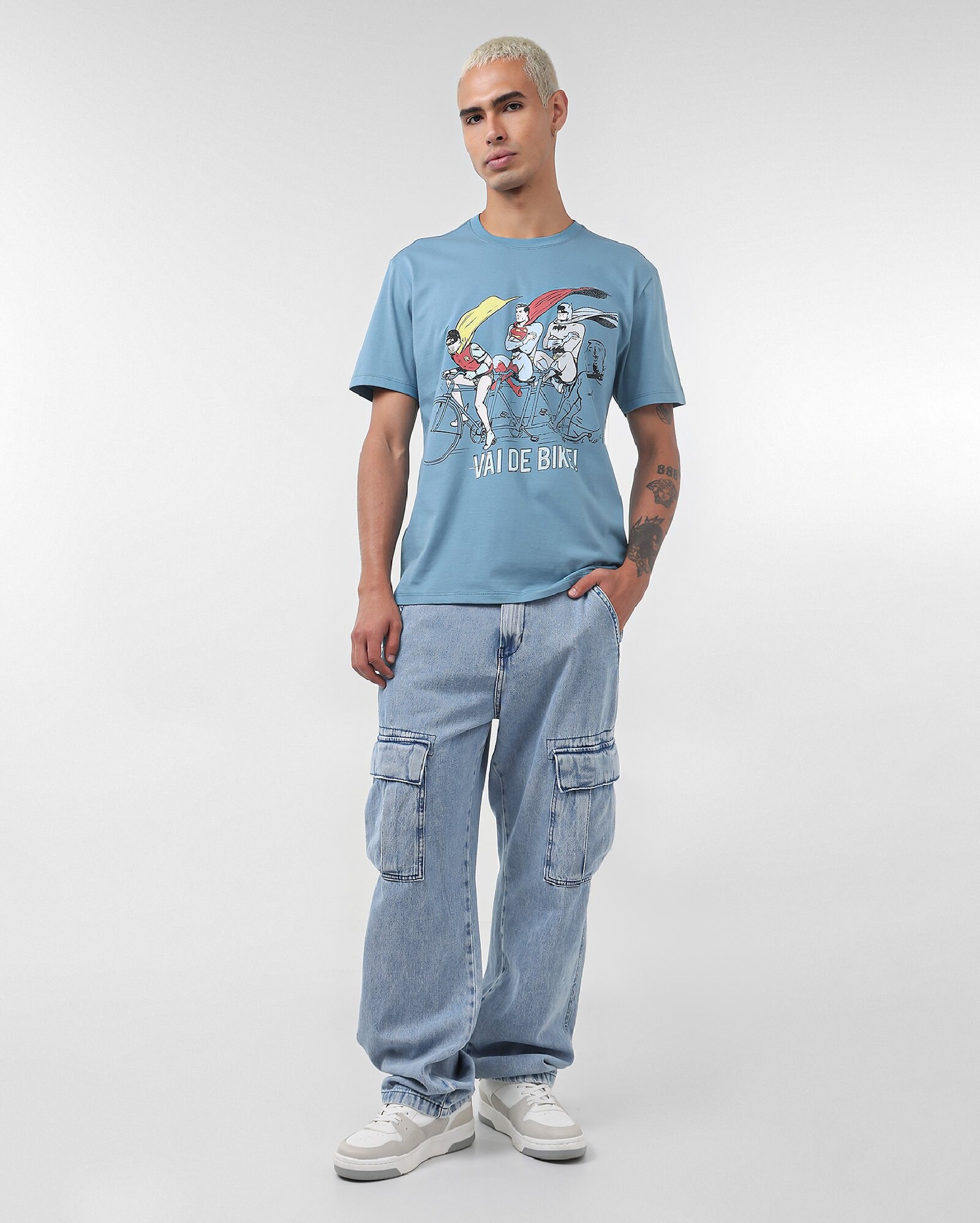 Riachuelo | Camiseta masculina DC Liga da Justiça Batman azul | FANLAB