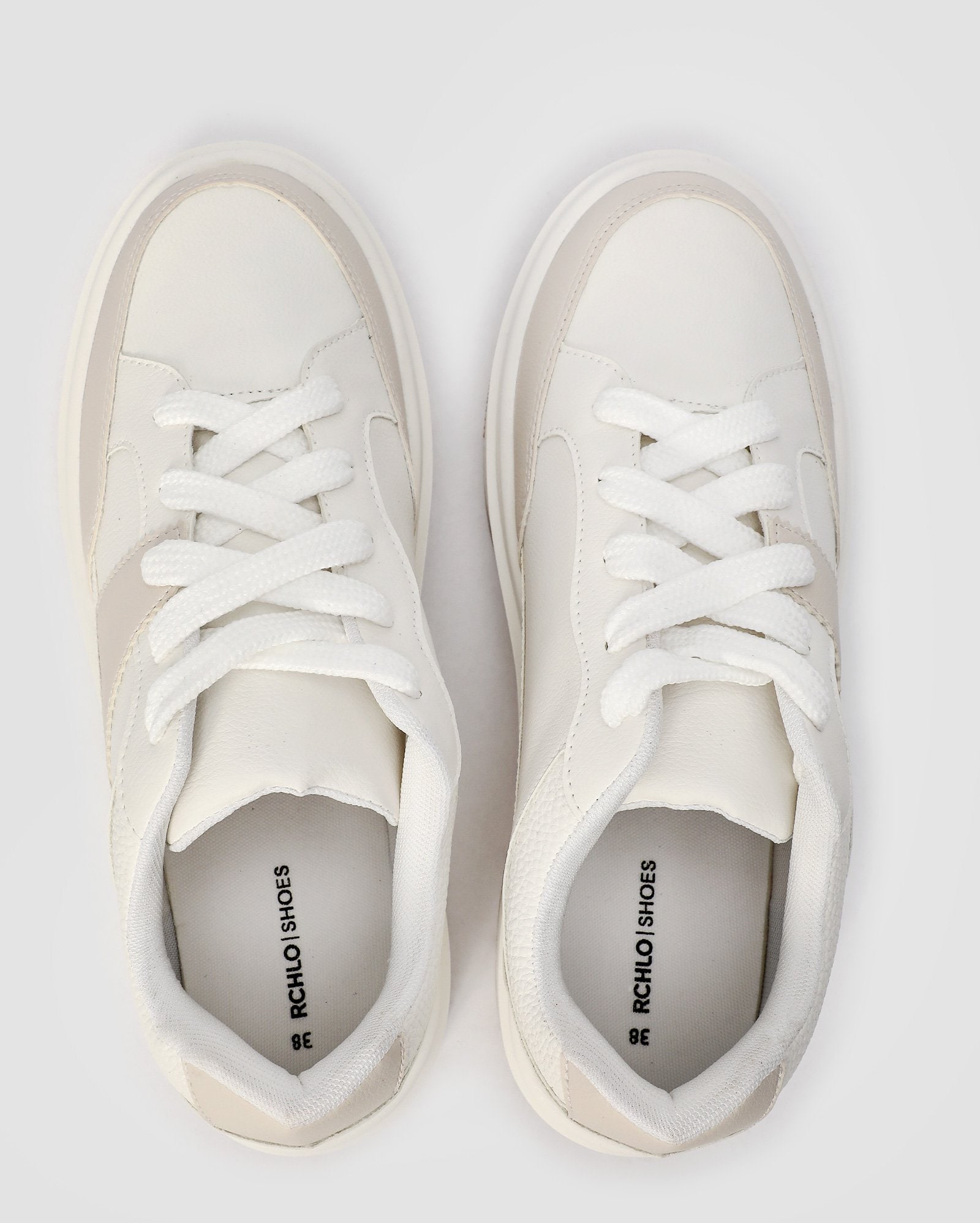 Riachuelo | Tênis feminino com recortes variados off-white | Riachuelo