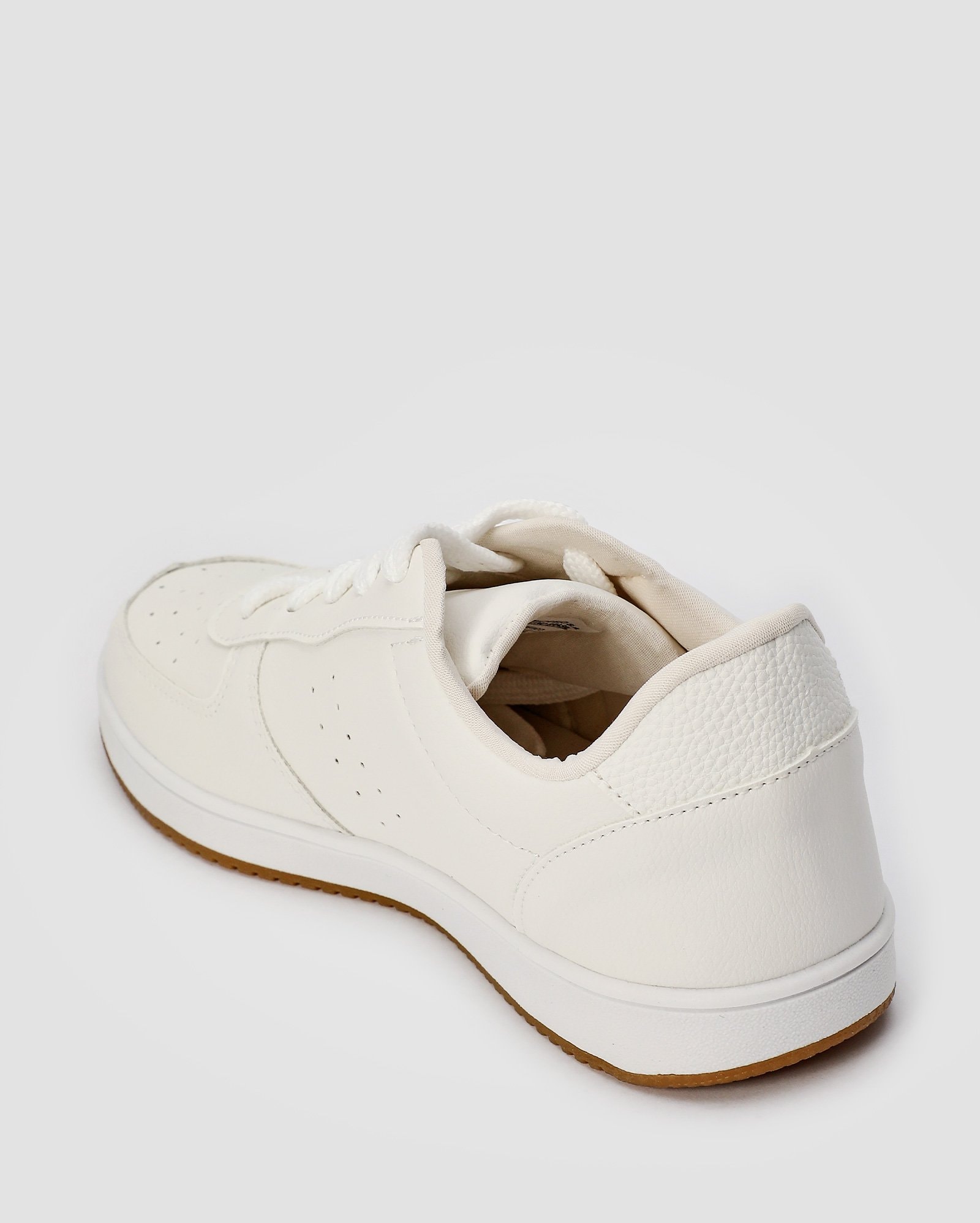 Riachuelo | Tênis feminino com recortes variados - Off-white | Riachuelo